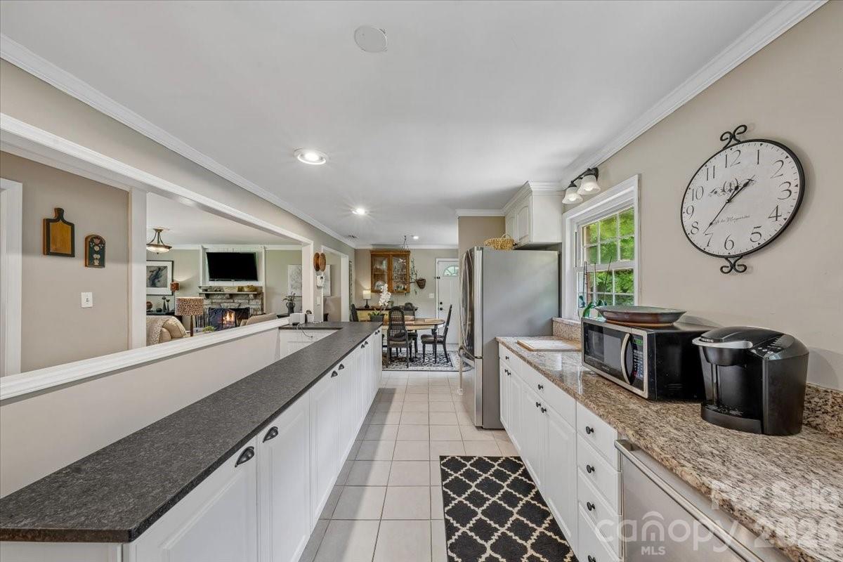 Home for sale at 1135 Blueberry Lane, Charlotte, NC — photo 15 of 48