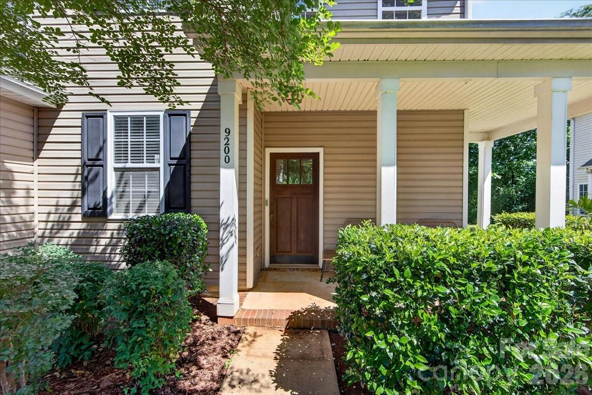 Photo 7 of 9200 Royal Highlands Court, Charlotte, NC