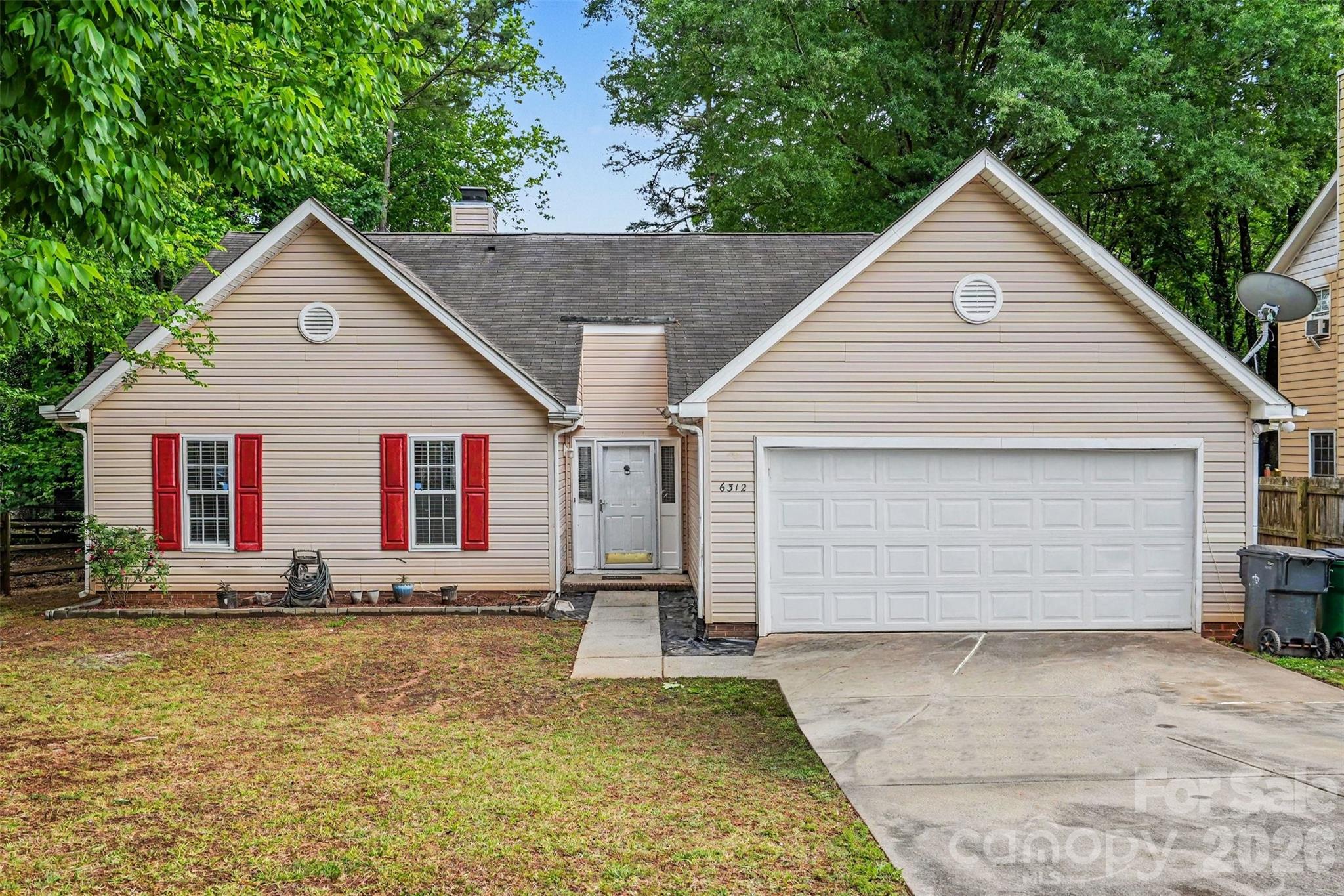 6312 Trysting Road, Charlotte, NC - photo 2 of 28