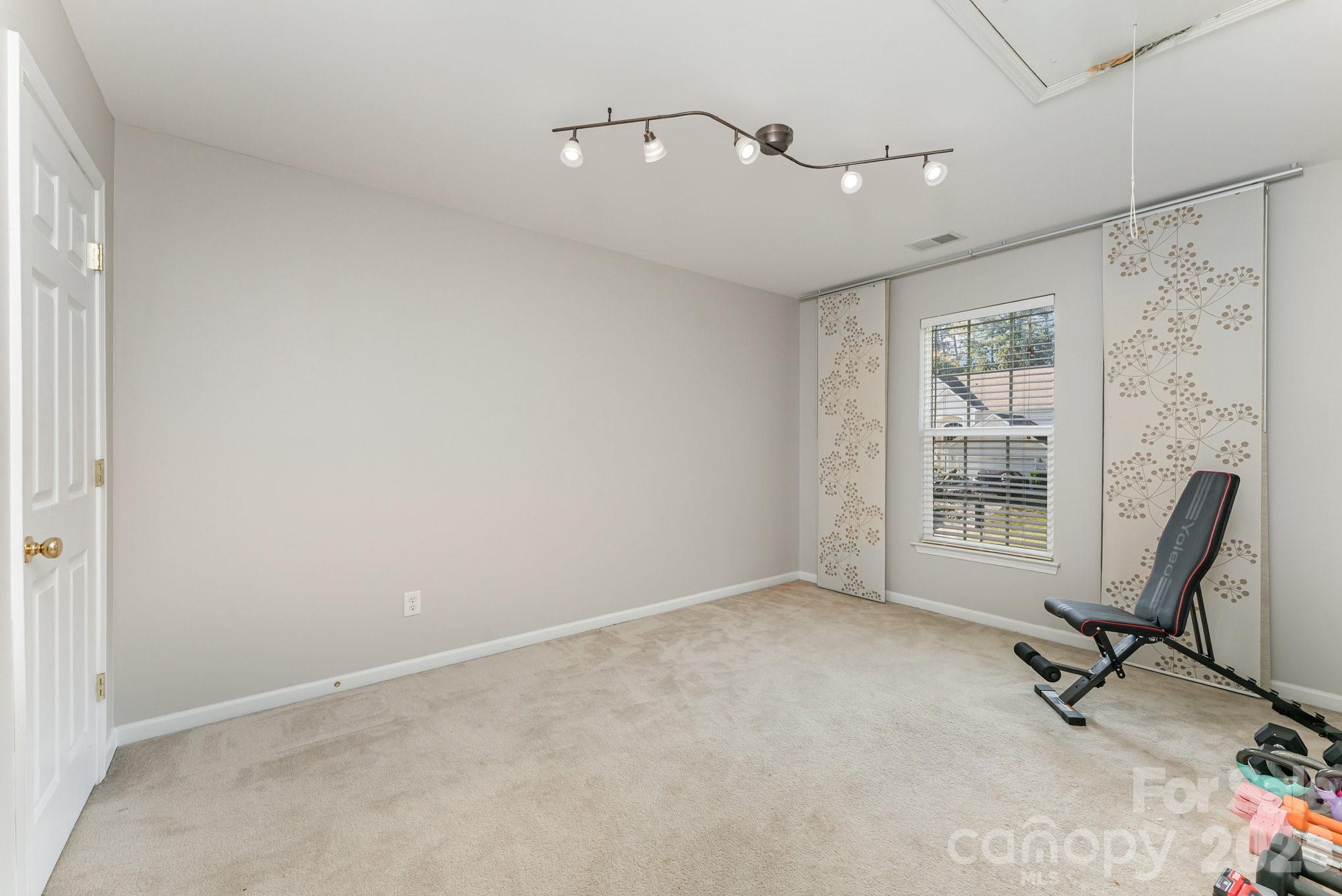 Photo 21 of 9824 Dauphine Drive, Charlotte, NC