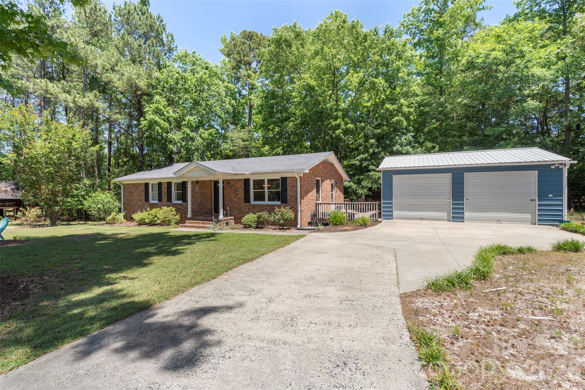 Photo 2 of 1122 Pine Knot Court, Clover, SC
