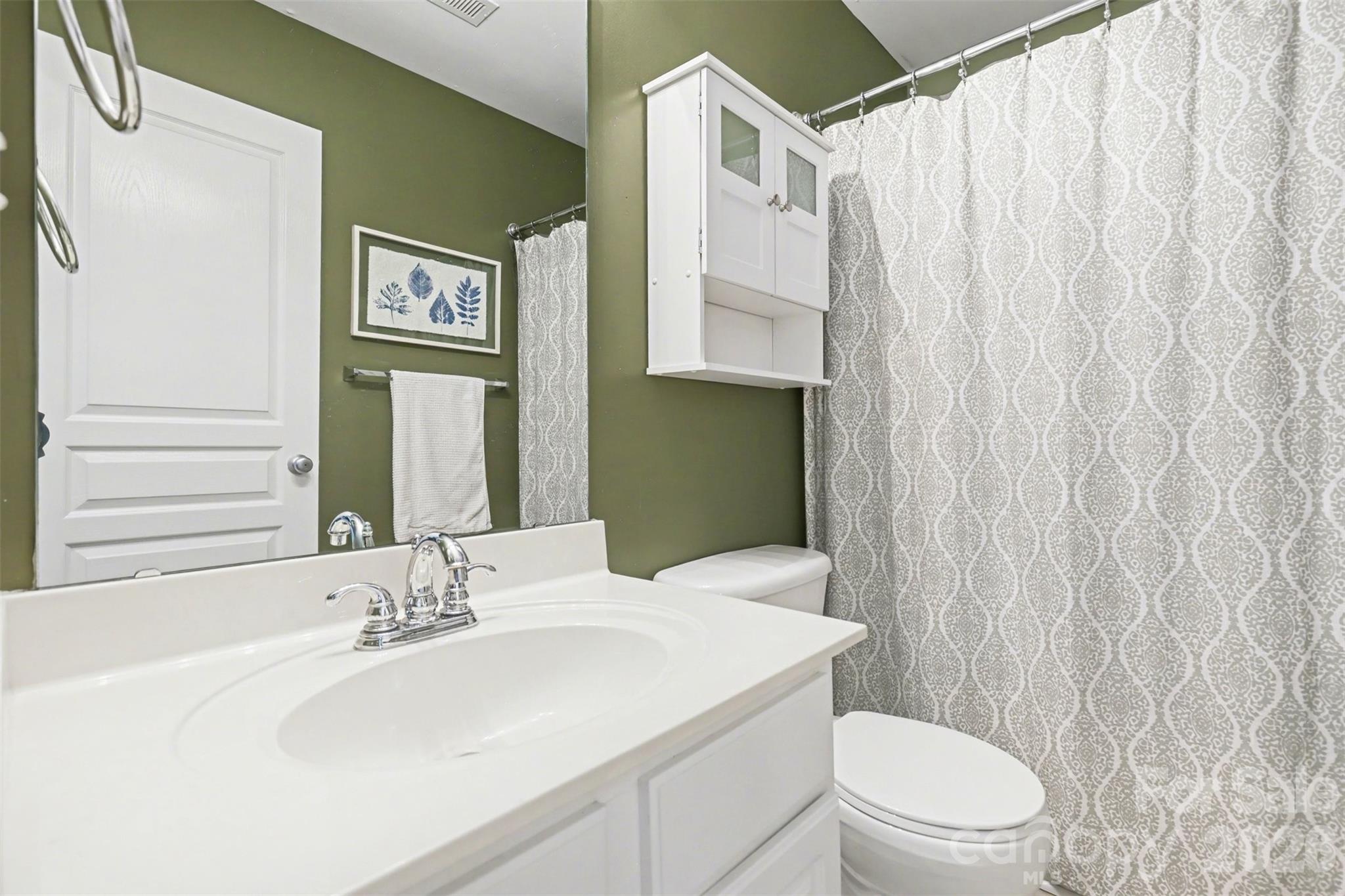 Photo 20 of 8418 Chaceview Court, Charlotte, NC