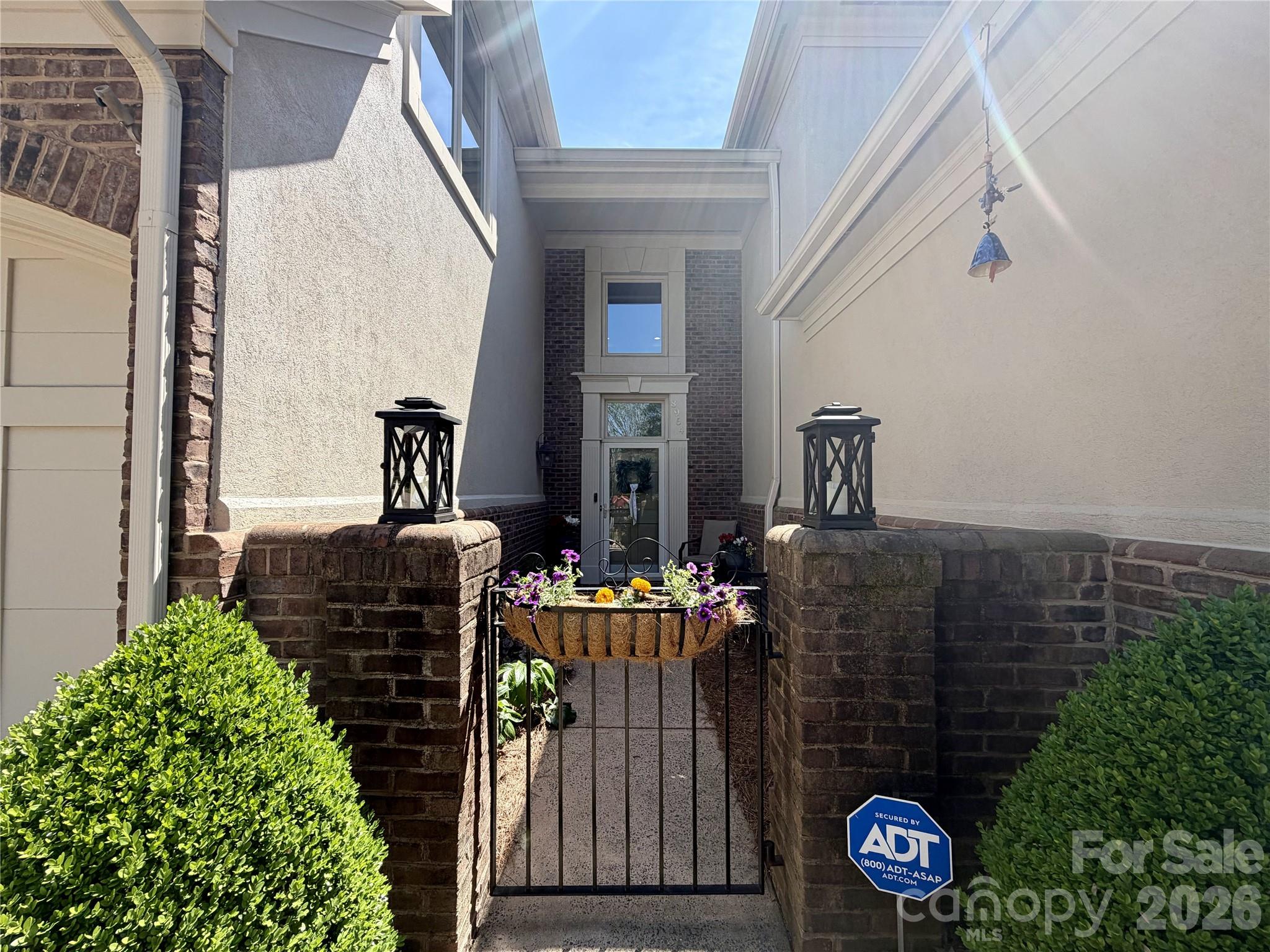 Photo 2 of 8964 Challis Hill Lane, Charlotte, NC
