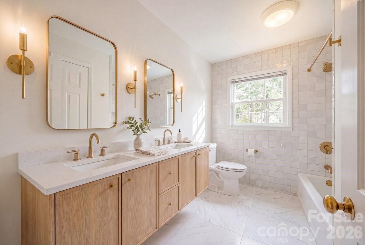 Photo 26 of 1024 Court Drive, Charlotte, NC