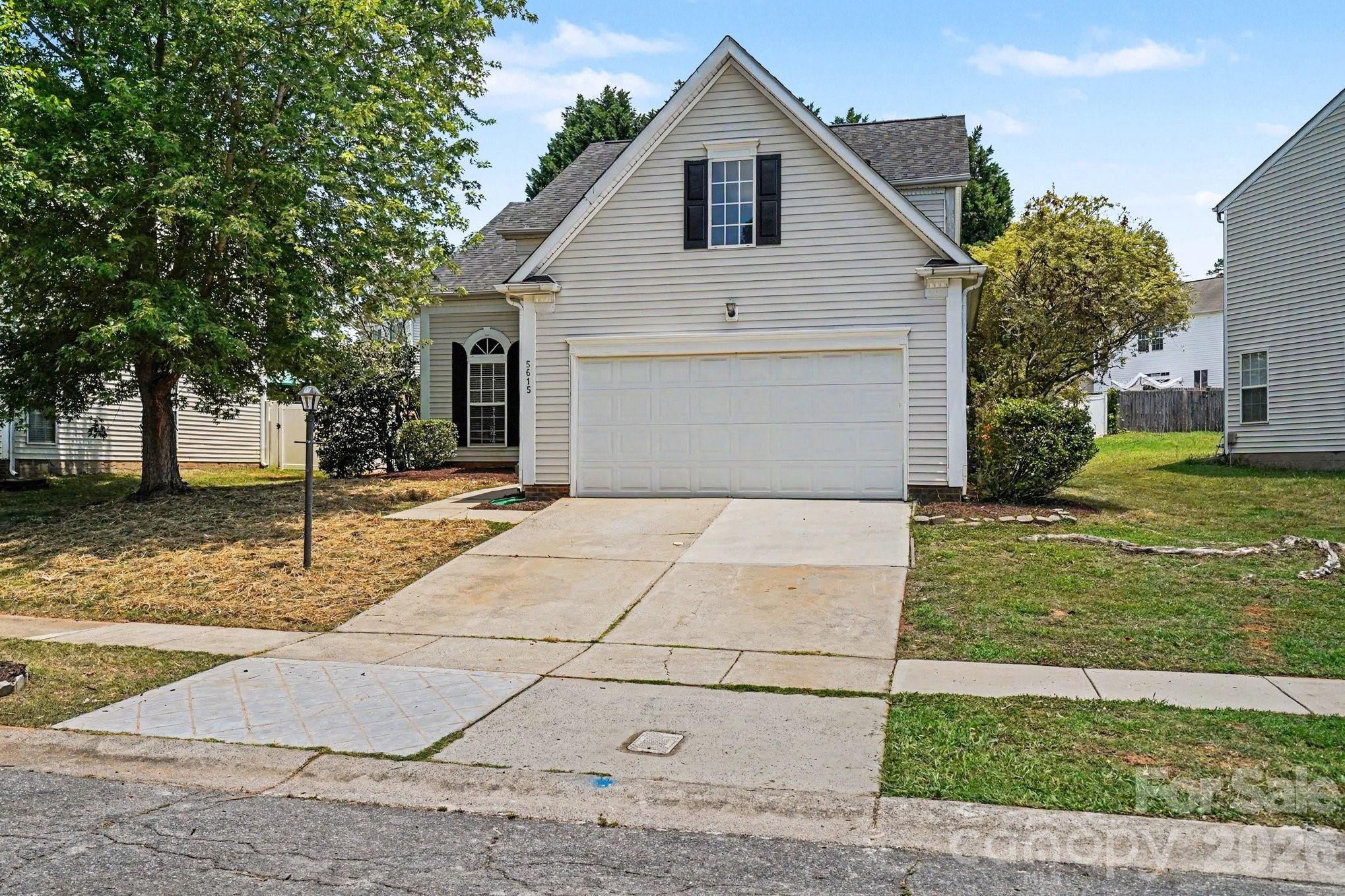 5615 Waverly Lynn Lane, Charlotte, NC