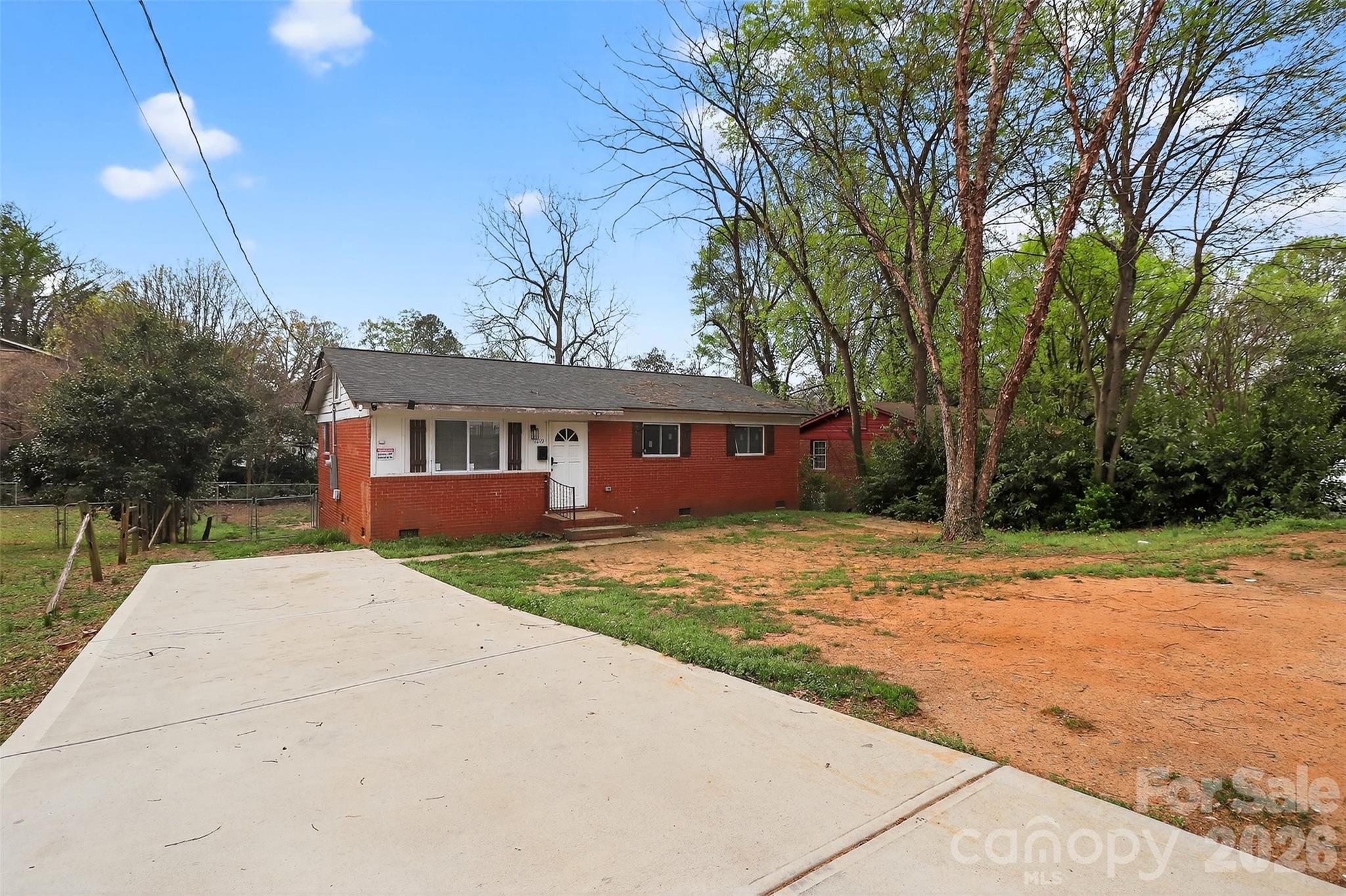 Photo 2 of 1019 Lewiston Avenue, Charlotte, NC