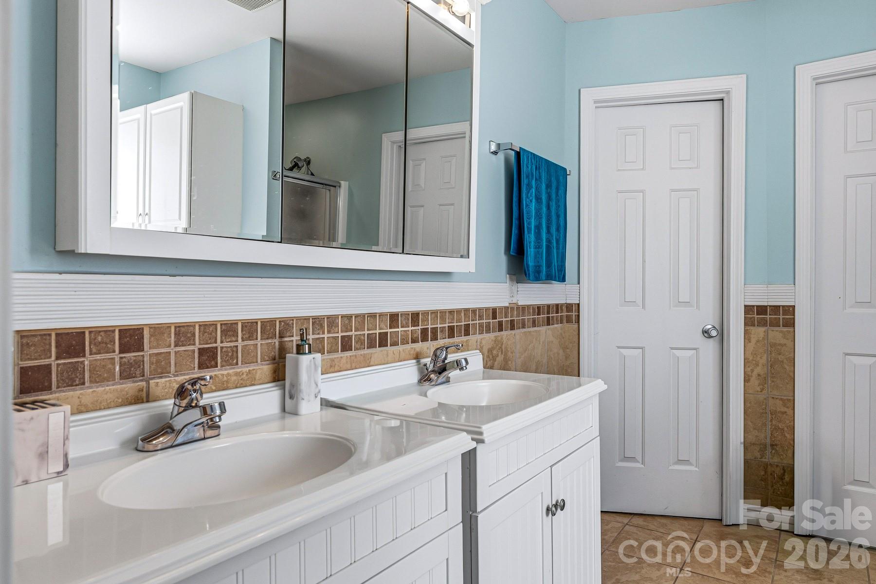 Photo 30 of 4816 Delprado Circle, Charlotte, NC