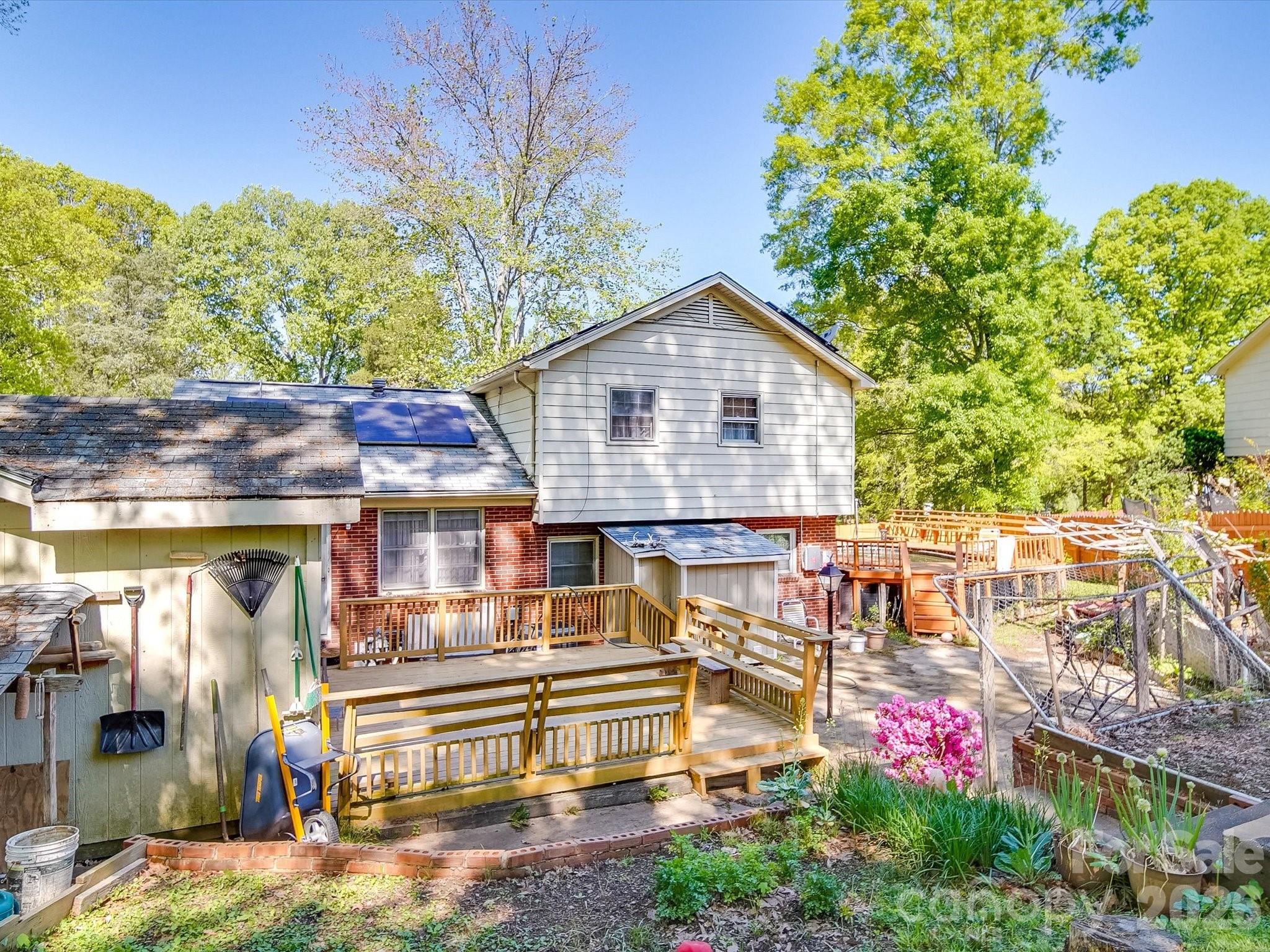 Photo 3 of 6820 Elm Forest Drive, Charlotte, NC