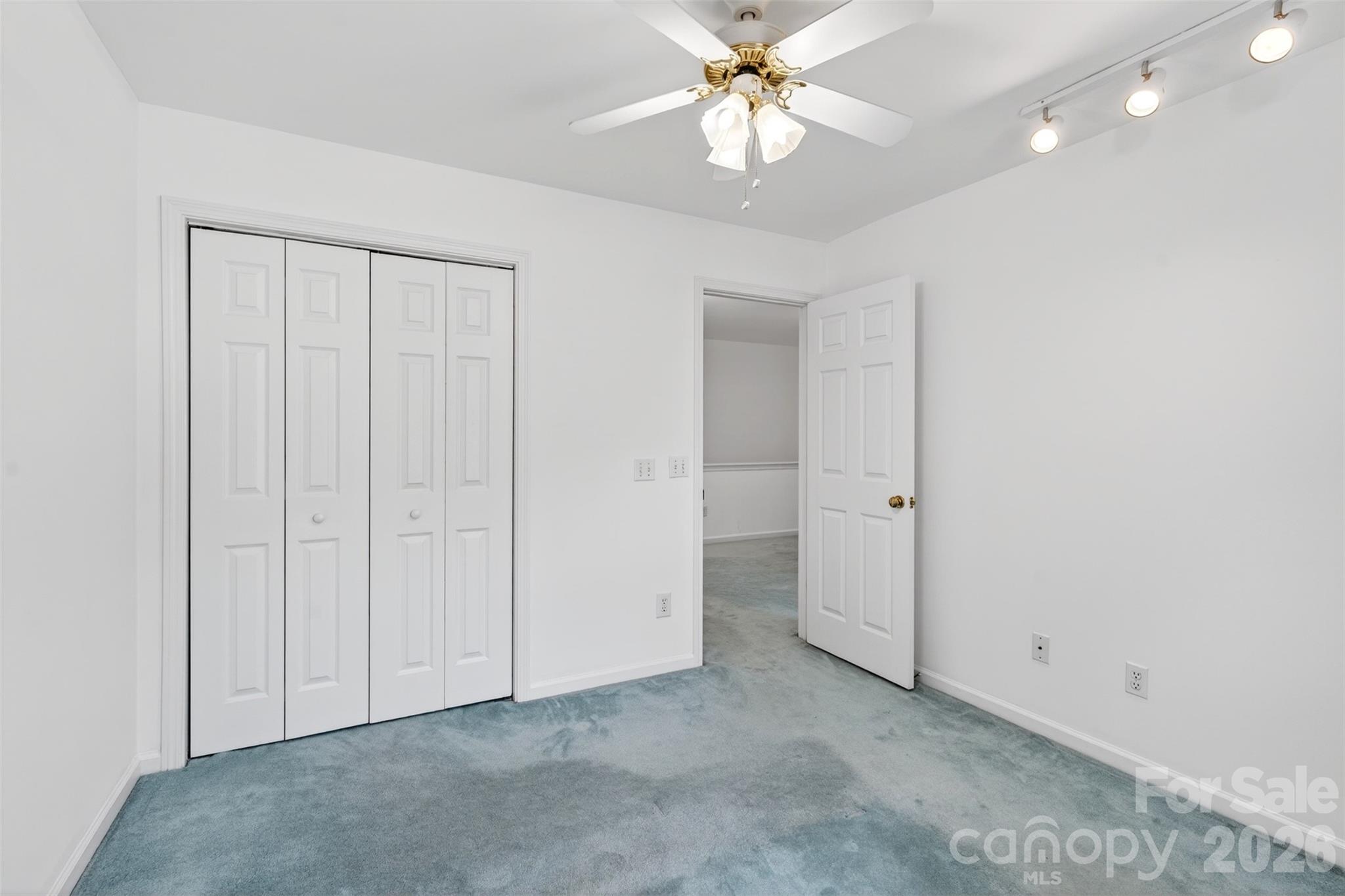 Photo 33 of 2539 Thornfield Road, Charlotte, NC