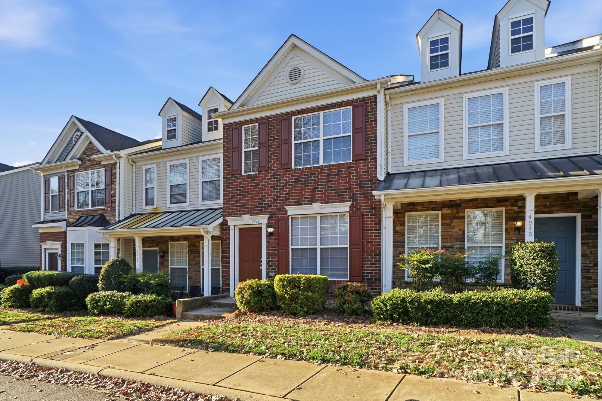 Photo 3 of 4944 Kotlik Drive, Charlotte, NC
