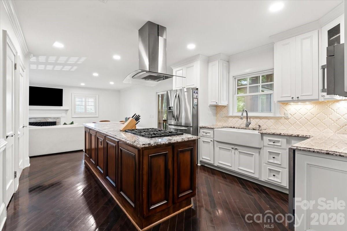 Photo 13 of 3000 Forest Park Drive, Charlotte, NC