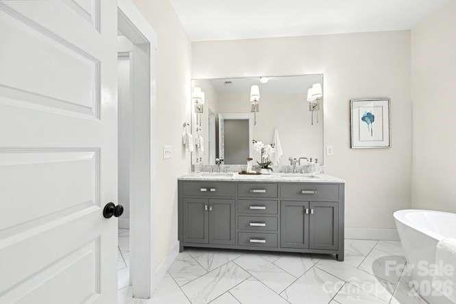 824 E 16th Street, Charlotte, NC - photo 19 of 39