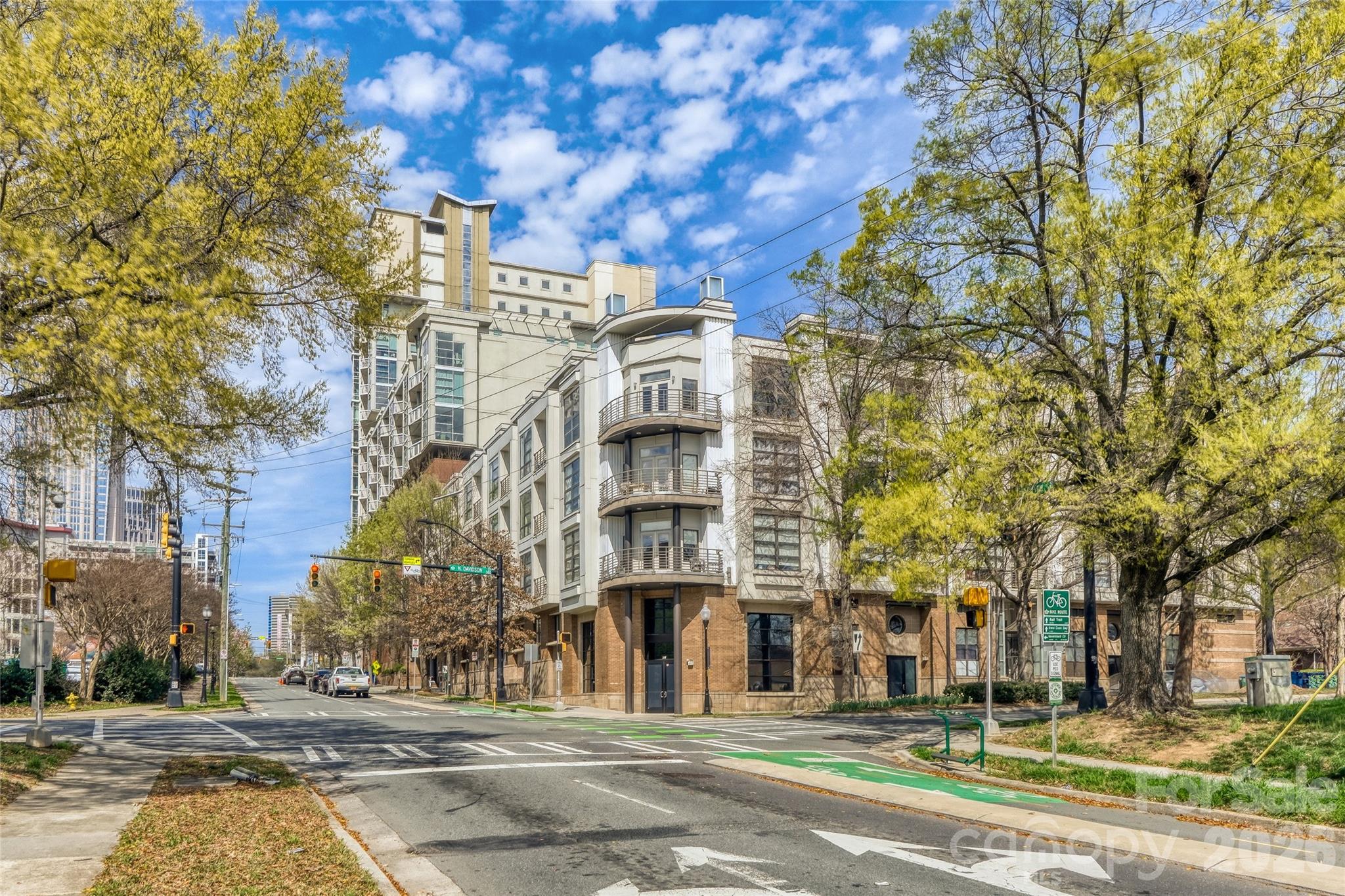 Photo 2 of 525 E 6th Street409, Charlotte, NC