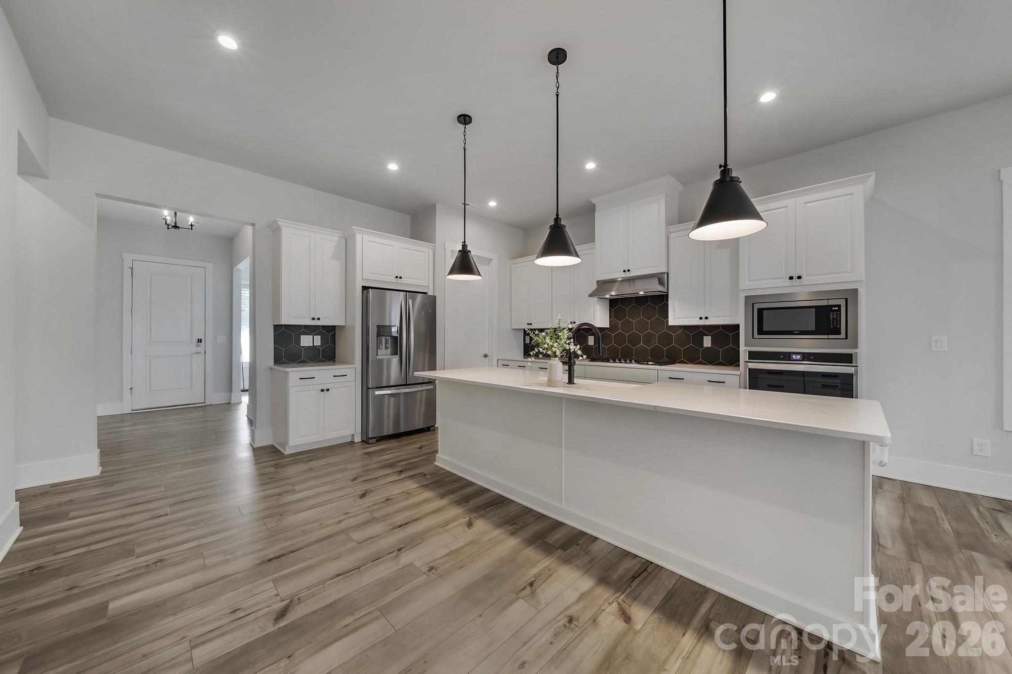 Photo 8 of 8021 Brookbank Drive, Charlotte, NC