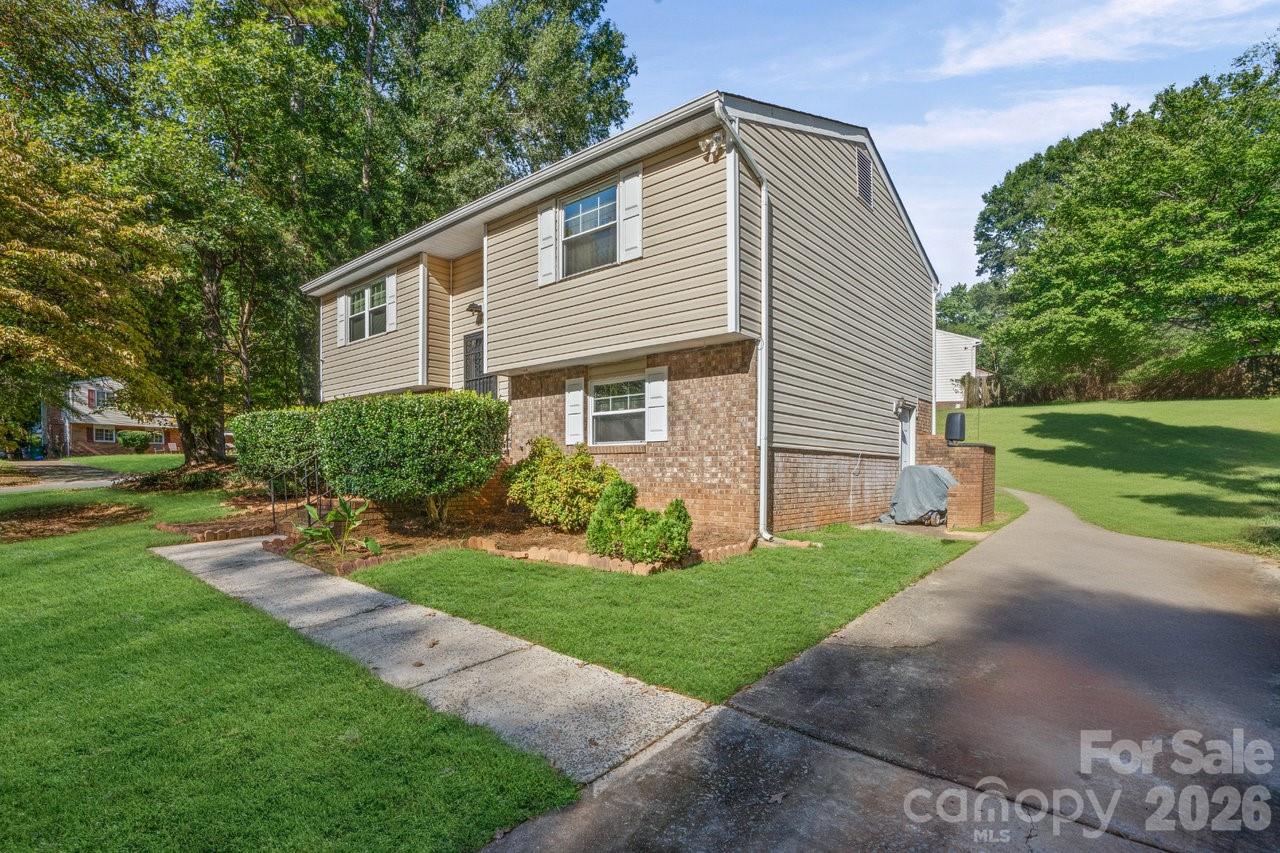 8619 Eaglewind Drive, Charlotte, NC - photo 19 of 26
