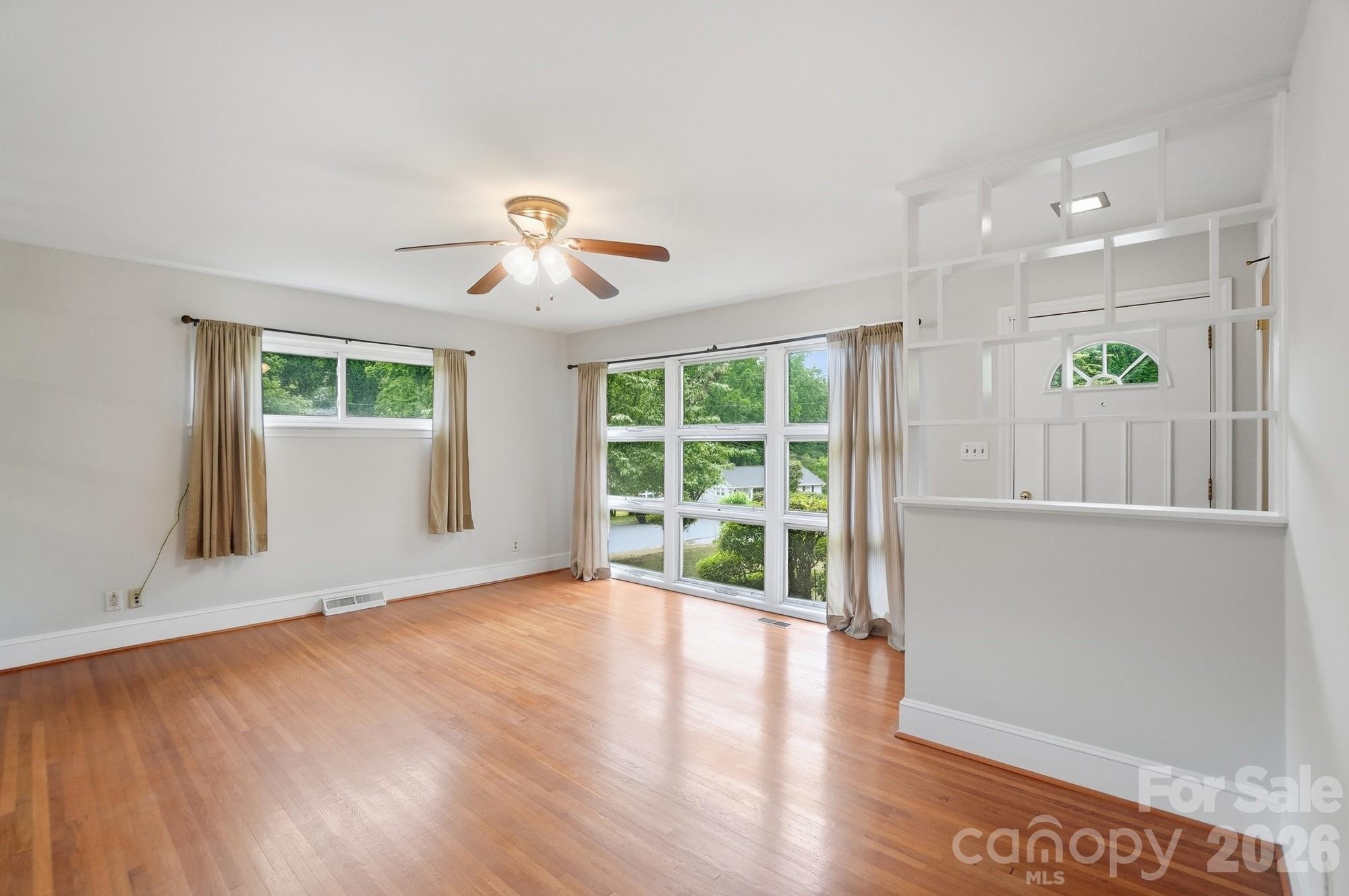 6239 Netherwood Drive, Charlotte, NC - photo 7 of 45