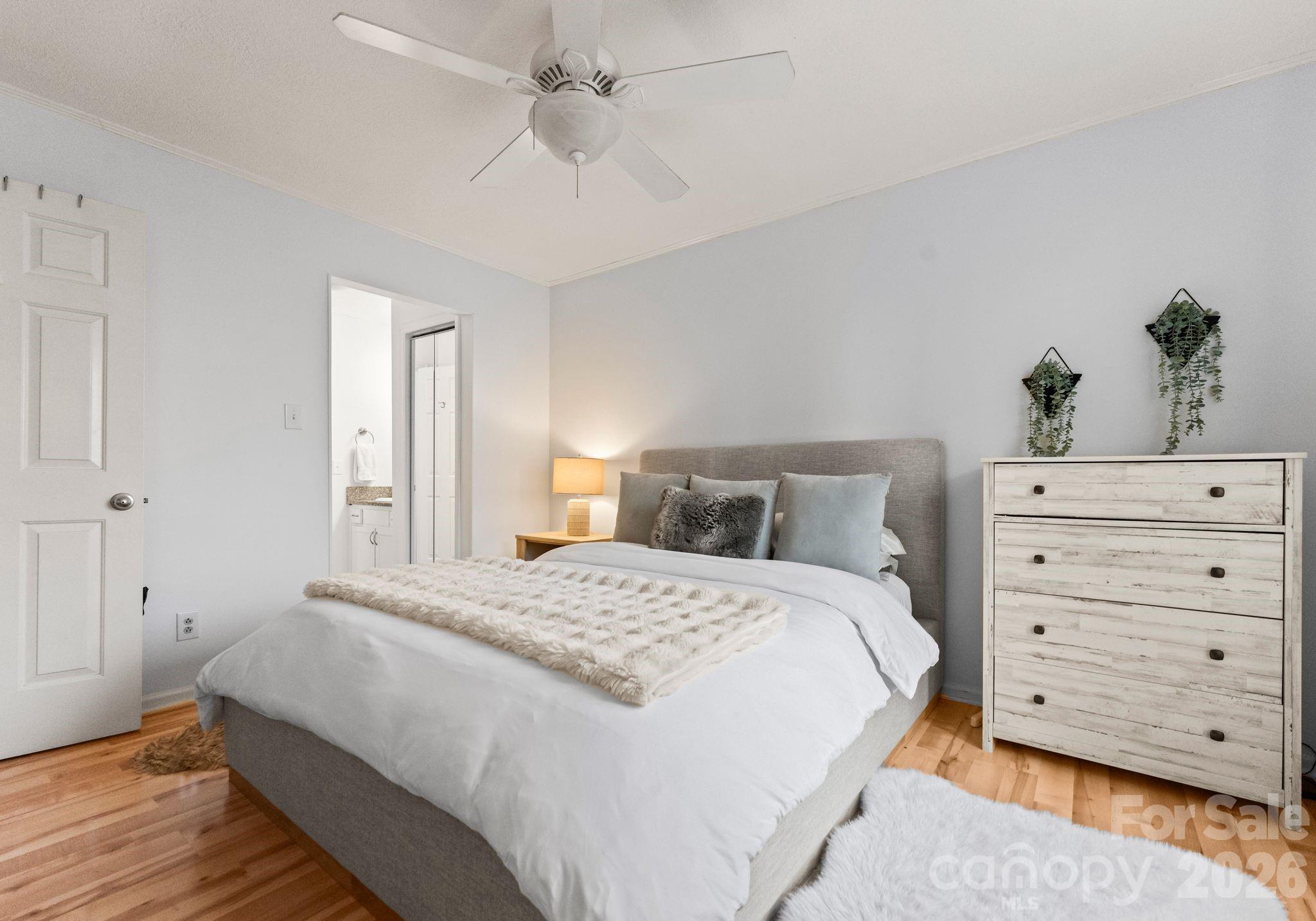 Photo 10 of 1109 E Morehead Street16, Charlotte, NC