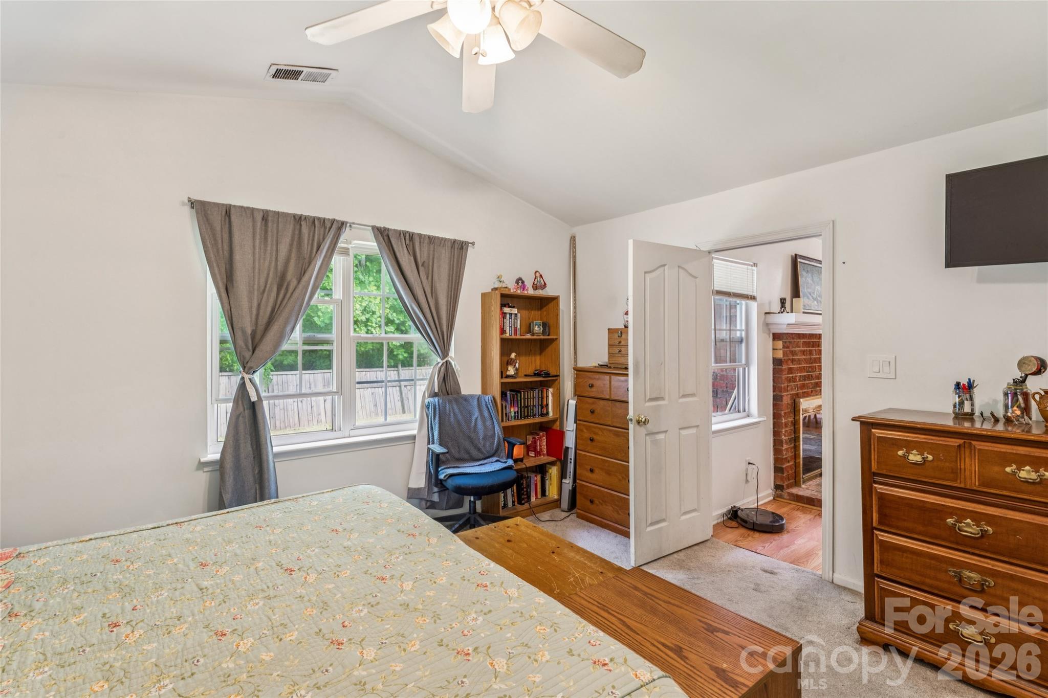 Photo 13 of 13221 Crooked Pine Court, Charlotte, NC