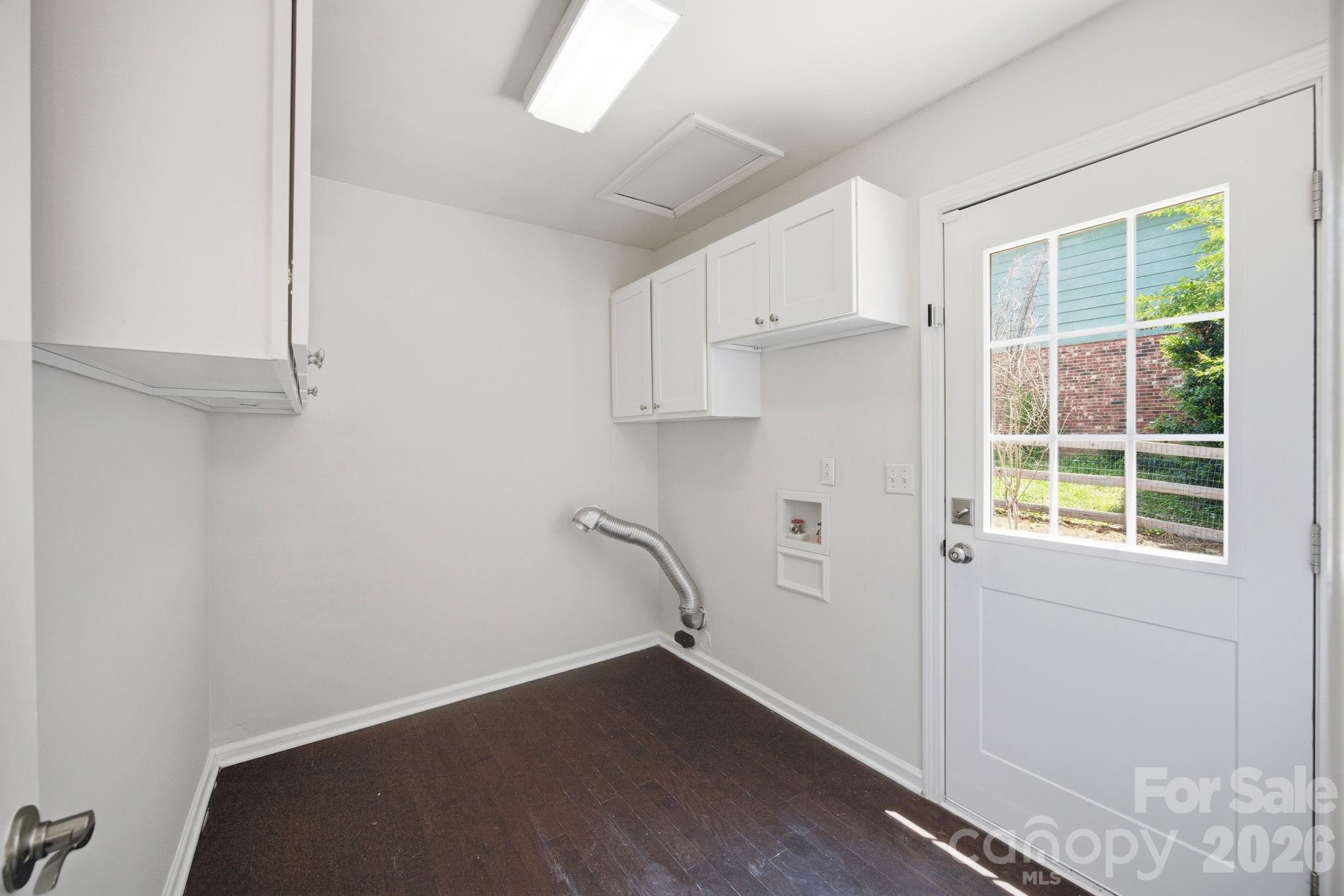 6727 Glenmoor Drive, Charlotte, NC - photo 14 of 32