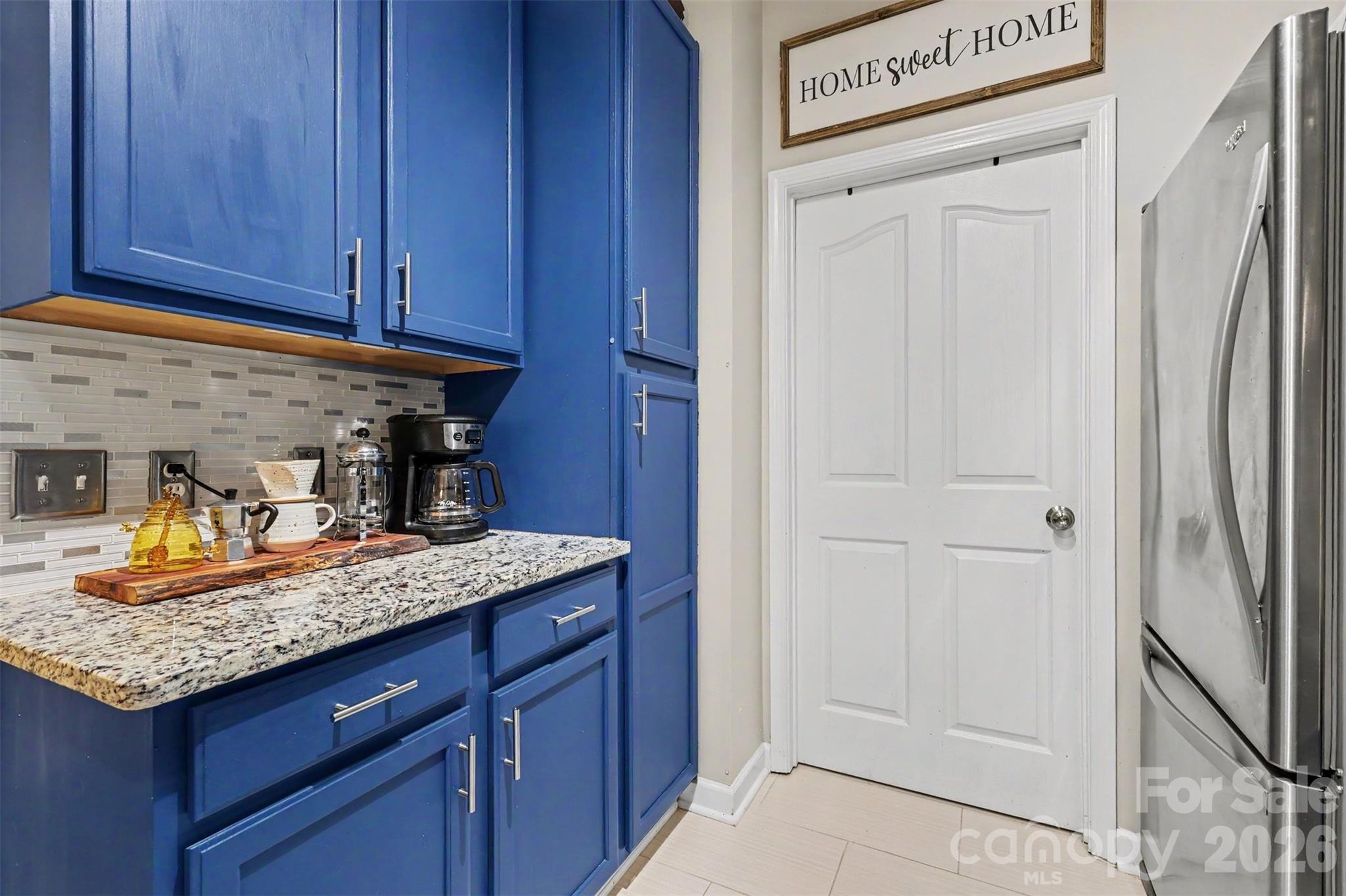 Photo 8 of 10616 Hill Point Court, Charlotte, NC
