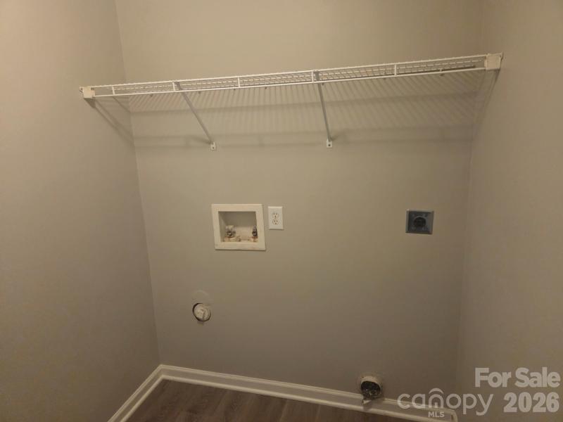 Photo 12 of 821 Lakehill Road, Charlotte, NC