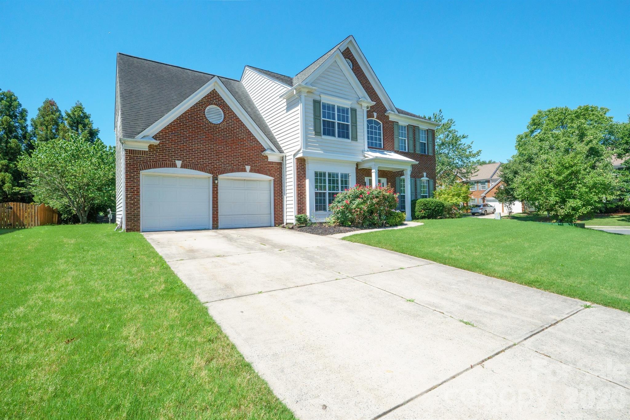 Photo 2 of 7633 Rathburn Lane, Charlotte, NC