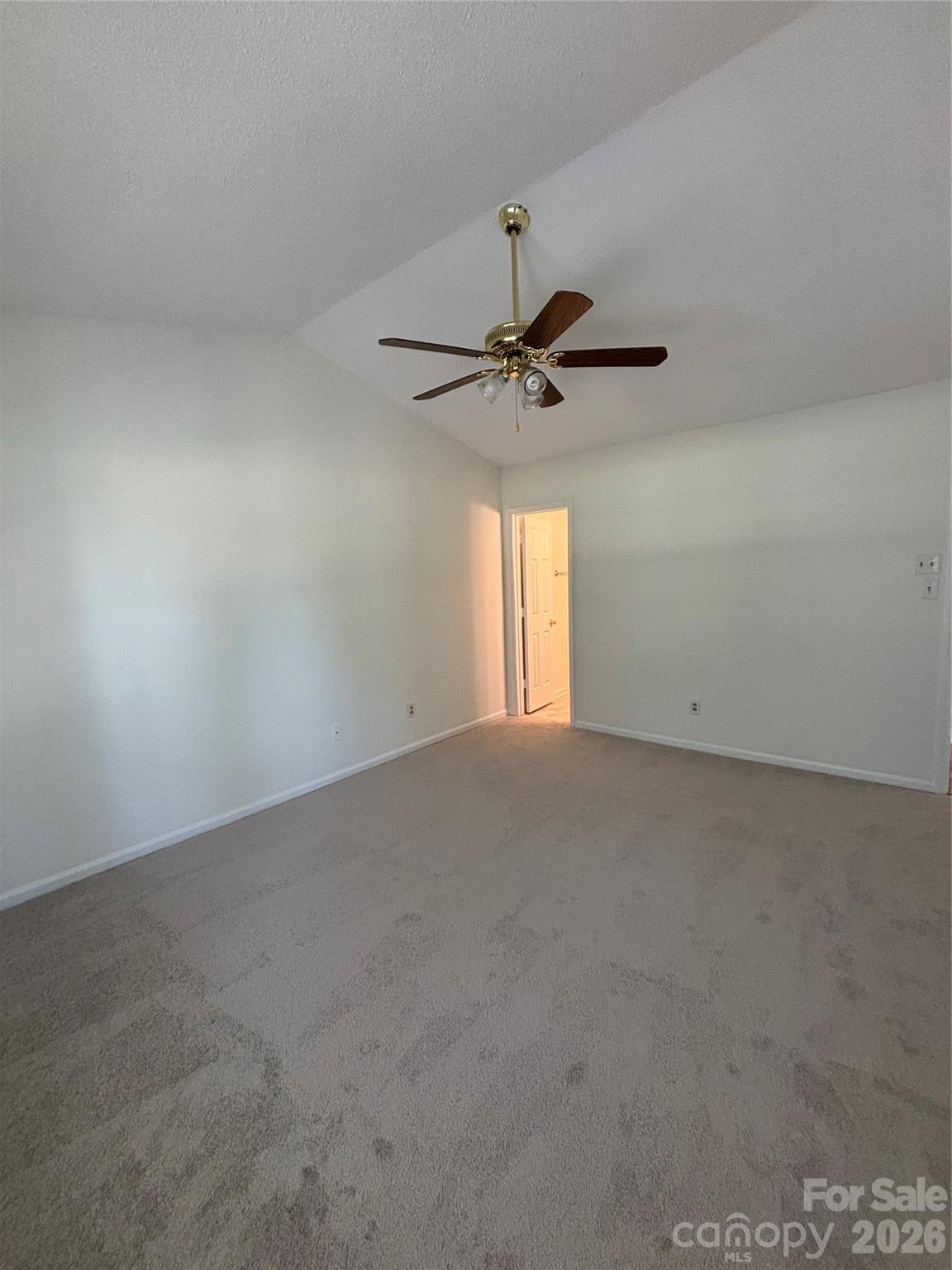 Photo 14 of 10910 Winterbourne Court, Charlotte, NC