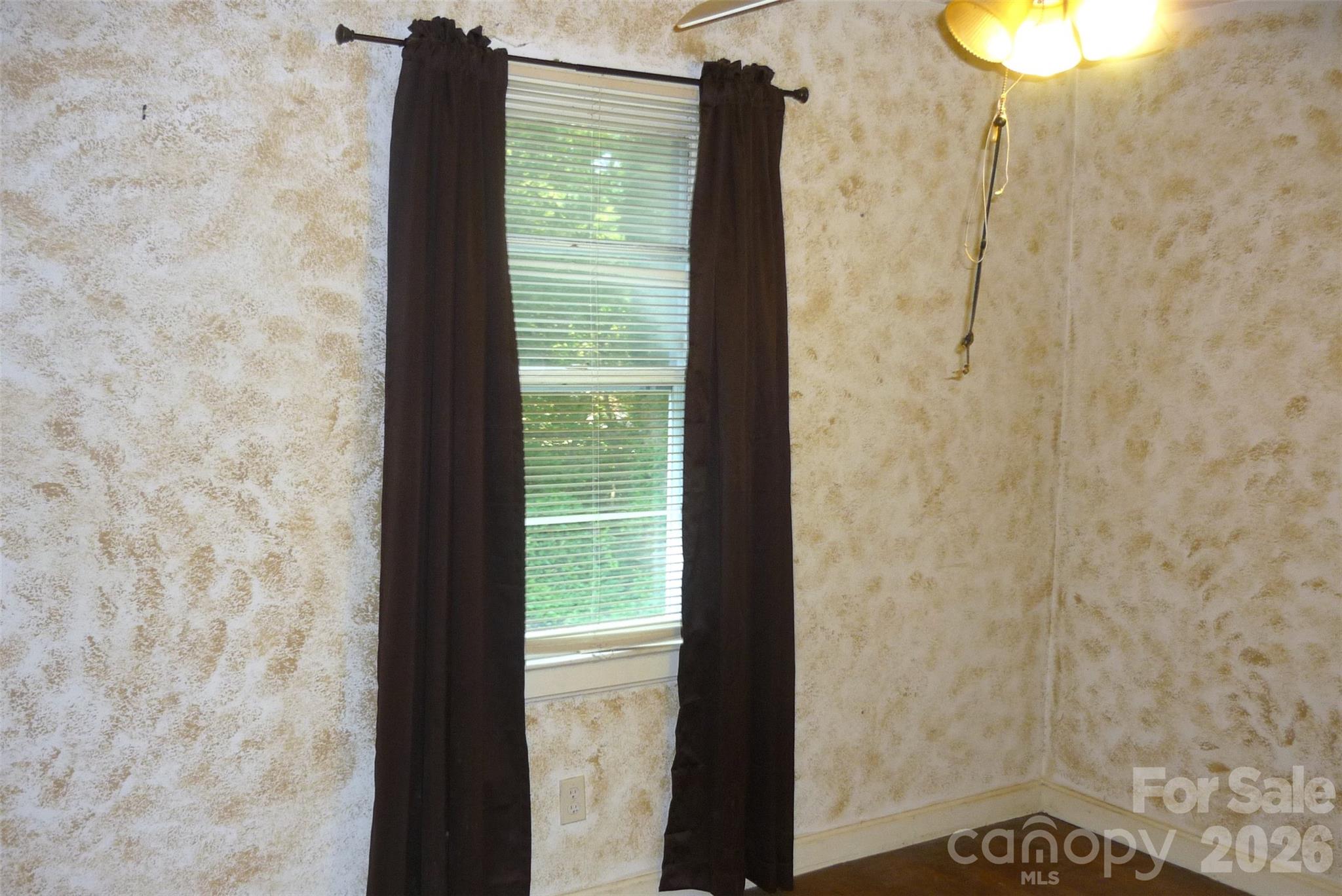 407 N Pear Street, Gastonia, NC - photo 23 of 34