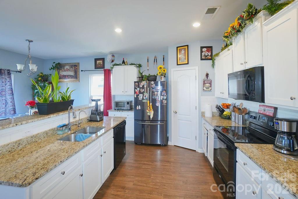 Photo 10 of 9728 Crooms Court, Charlotte, NC