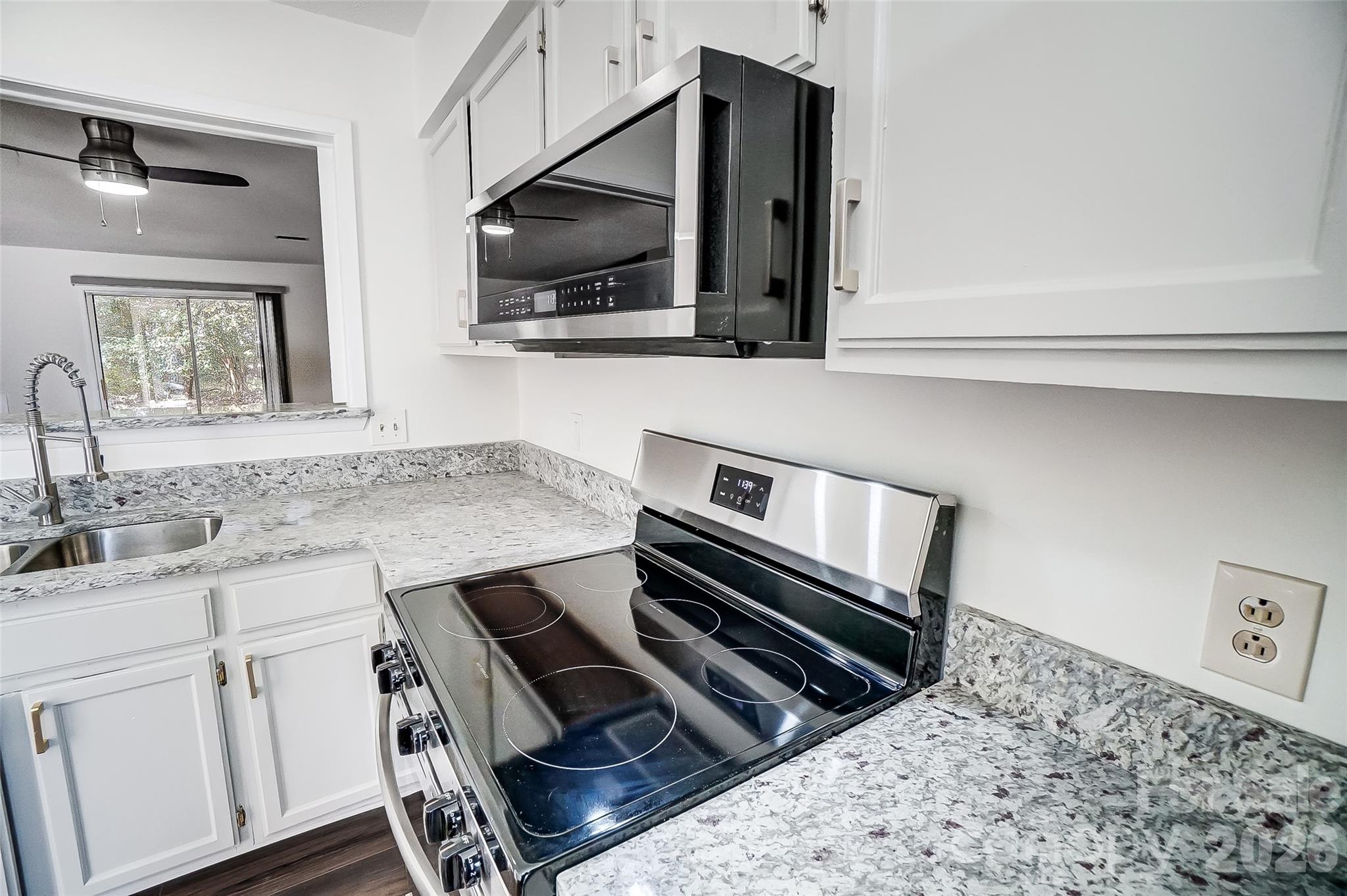 Photo 10 of 3109 Heathstead Place, Charlotte, NC