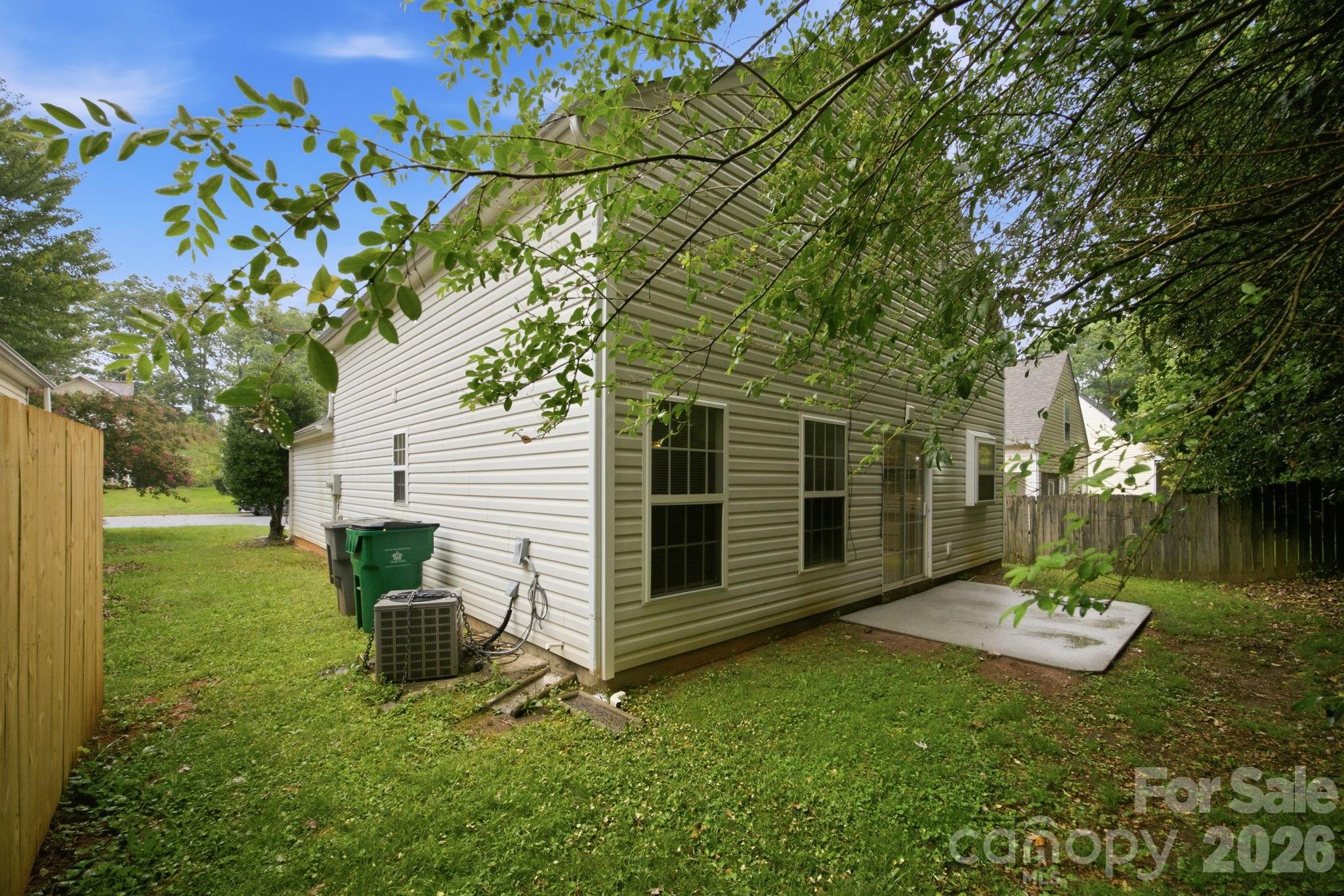 Photo 30 of 129 Winding Canyon Drive, Charlotte, NC