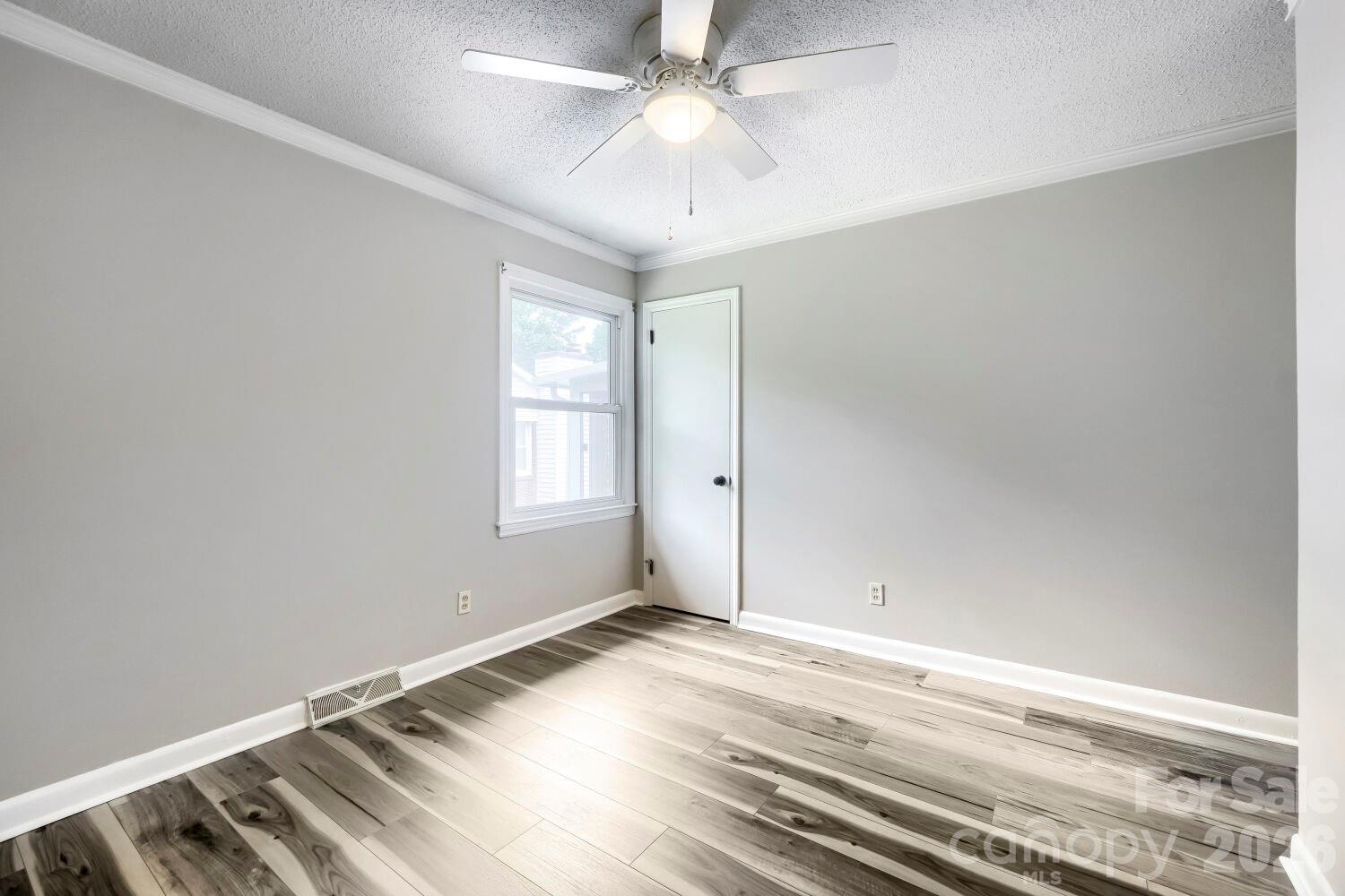 Photo 17 of 221 Eden Circle, Pineville, NC
