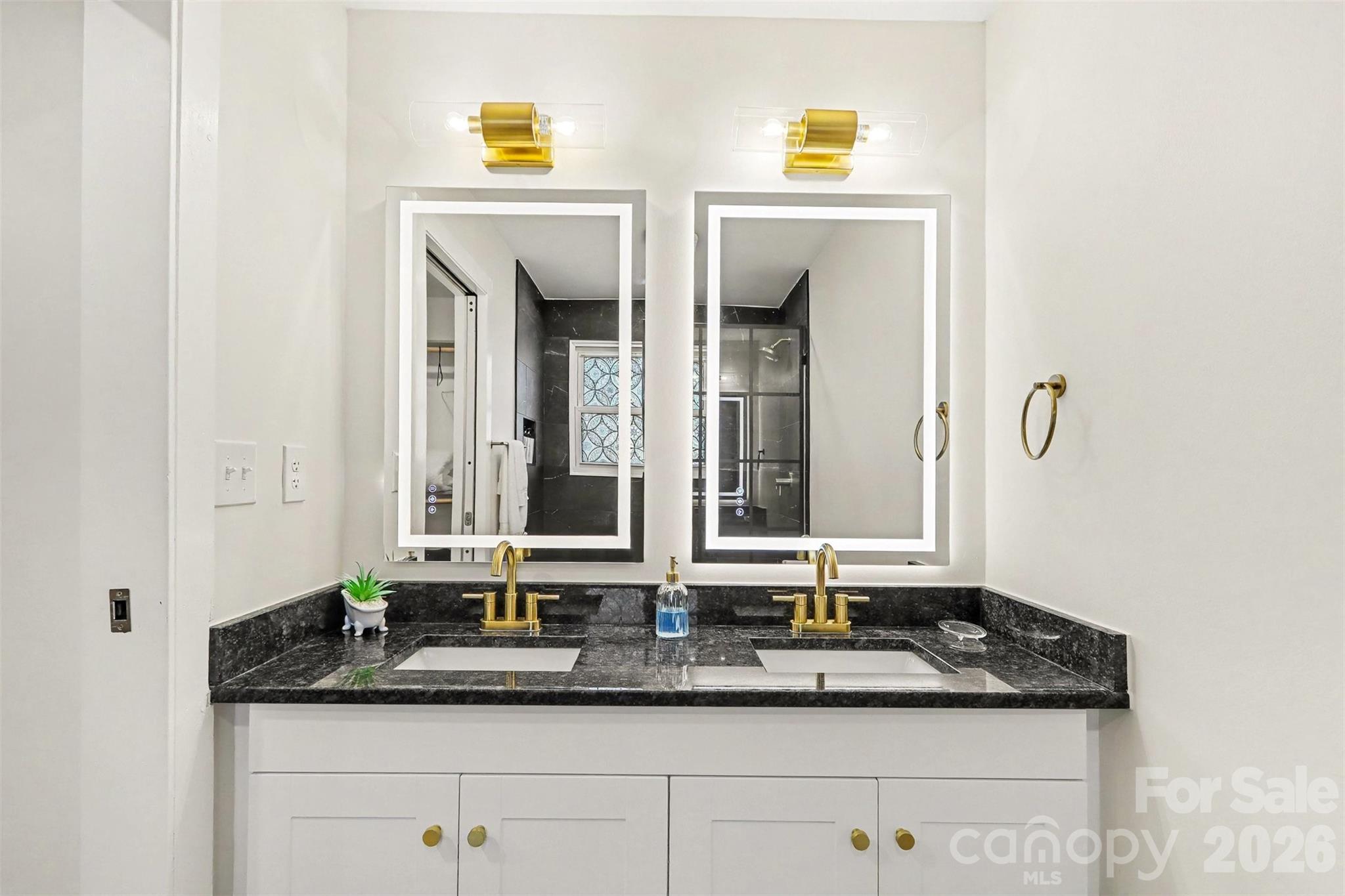 Home for sale at 2616 Springway Drive, Charlotte, NC — photo 13 of 21