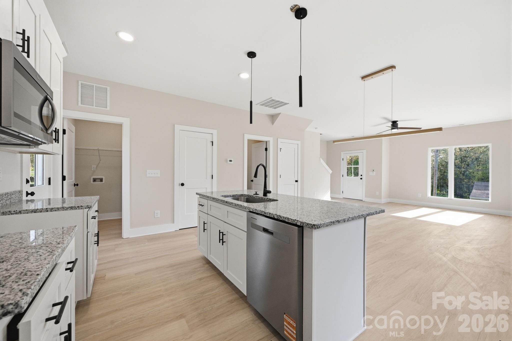 Photo 4 of 1433 Hilltop Street, Albemarle, NC