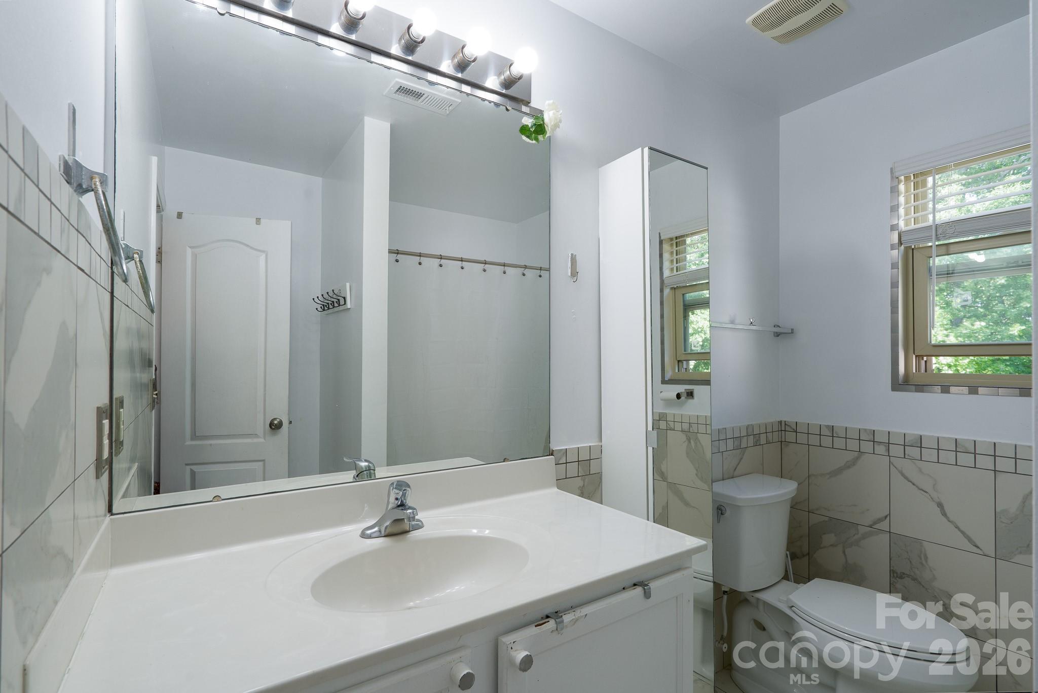 7329 Hidden Creek Drive, Charlotte, NC - photo 22 of 29