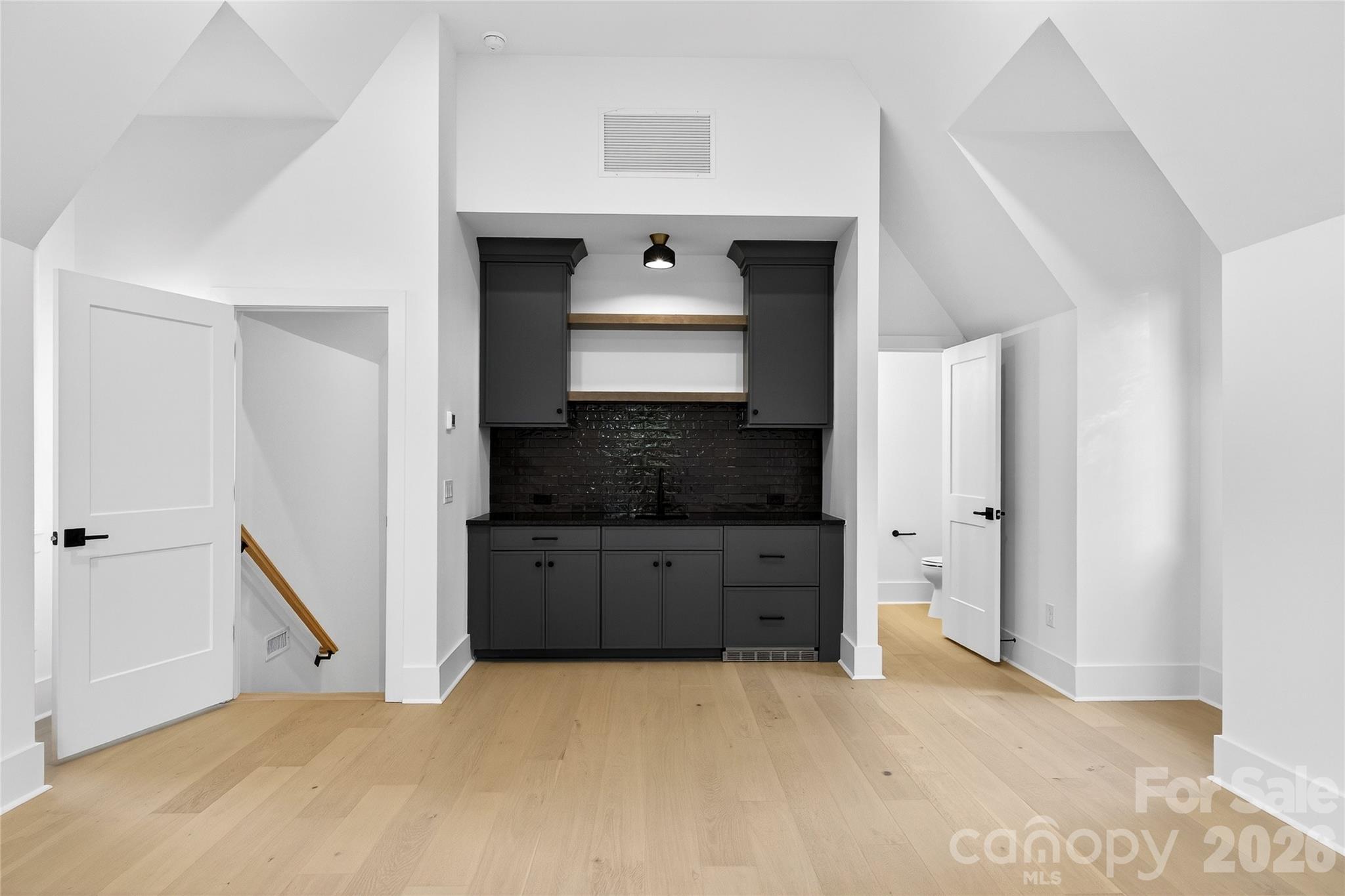 Photo 32 of 1209 Meadowood Lane, Charlotte, NC