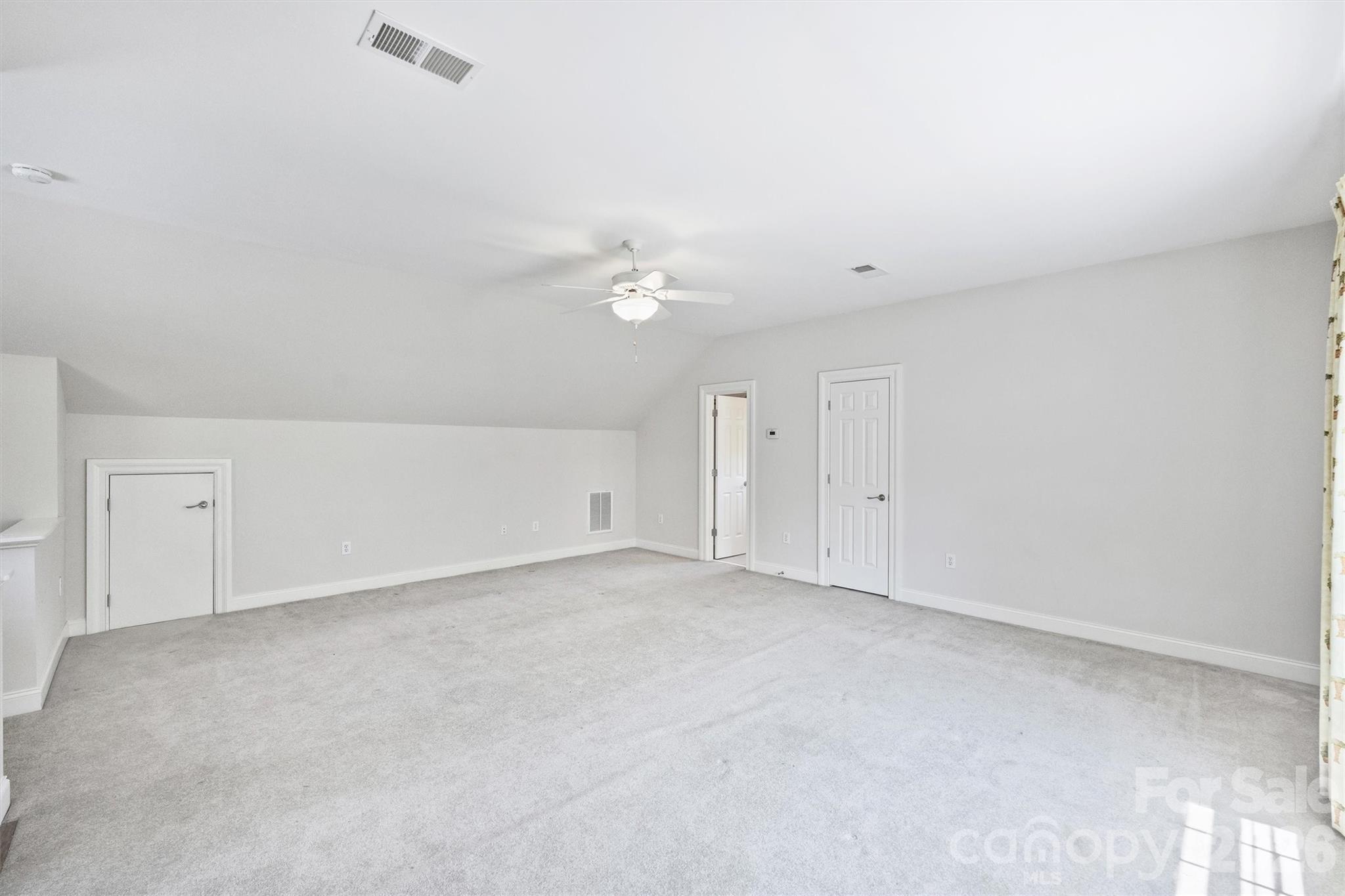 Photo 32 of 1115 S Kings Drive, Charlotte, NC