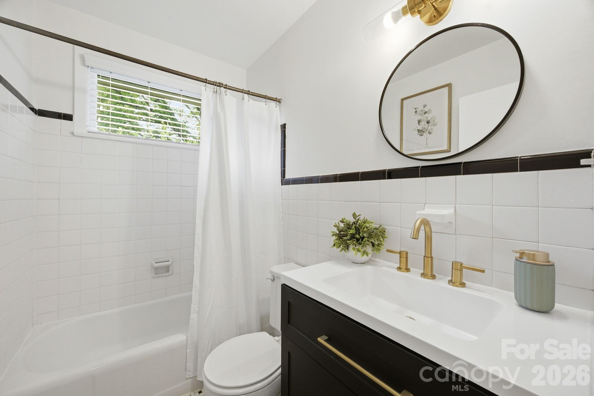 Photo 9 of 4500 Woodlark Lane, Charlotte, NC