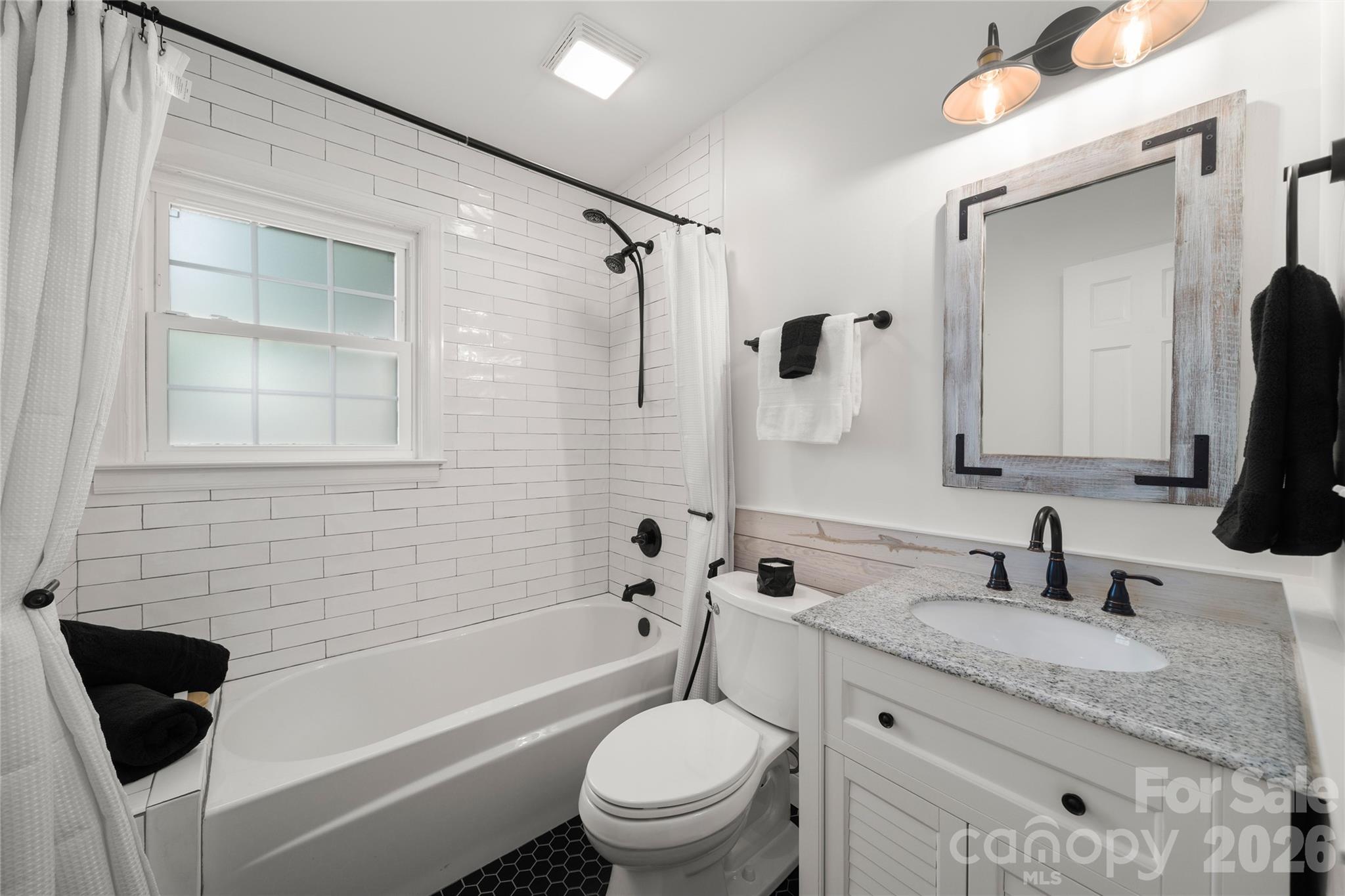 Photo 31 of 1921 Cumberland Avenue, Charlotte, NC