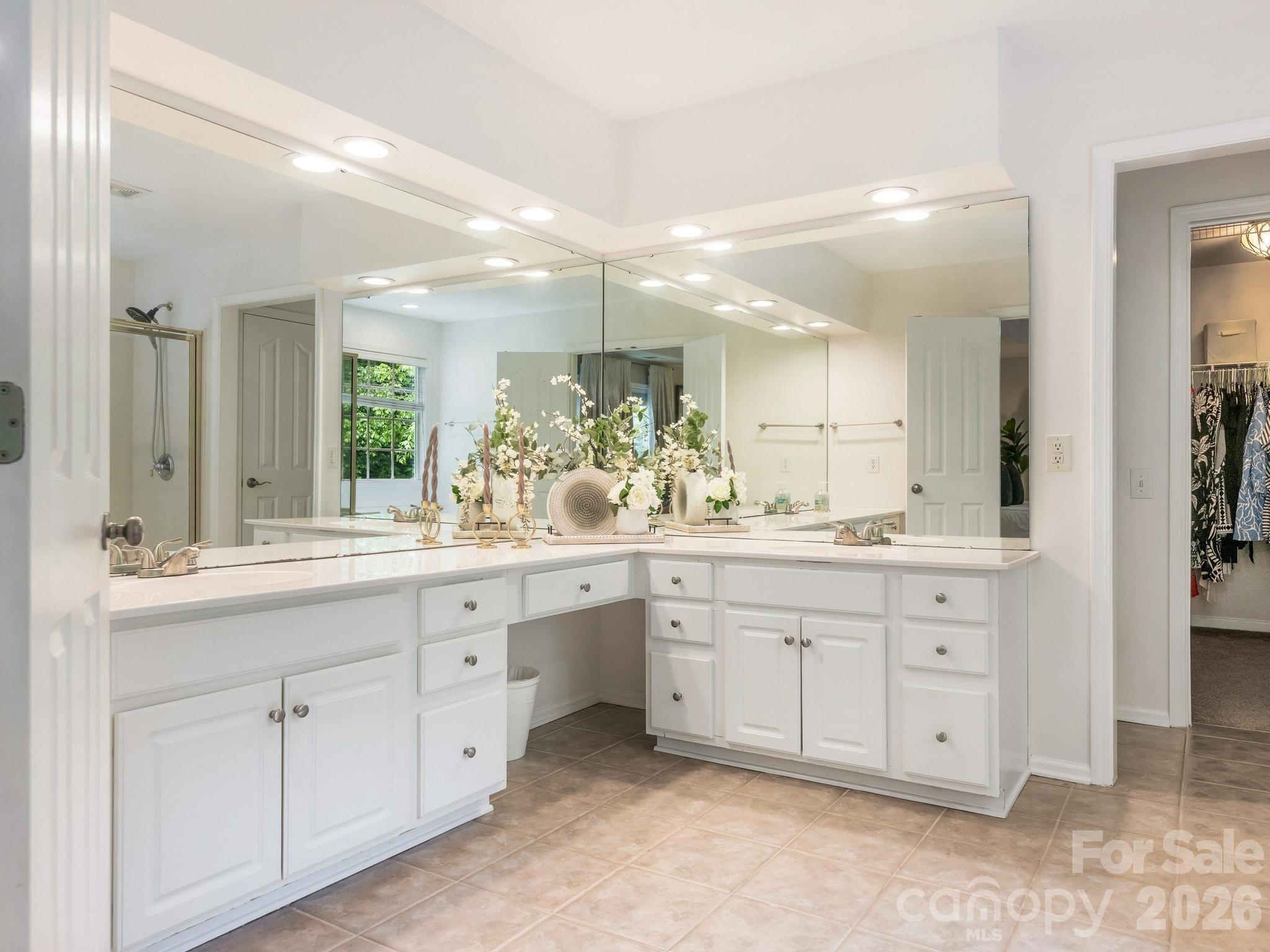 Photo 20 of 6807 Guinevere Drive, Charlotte, NC