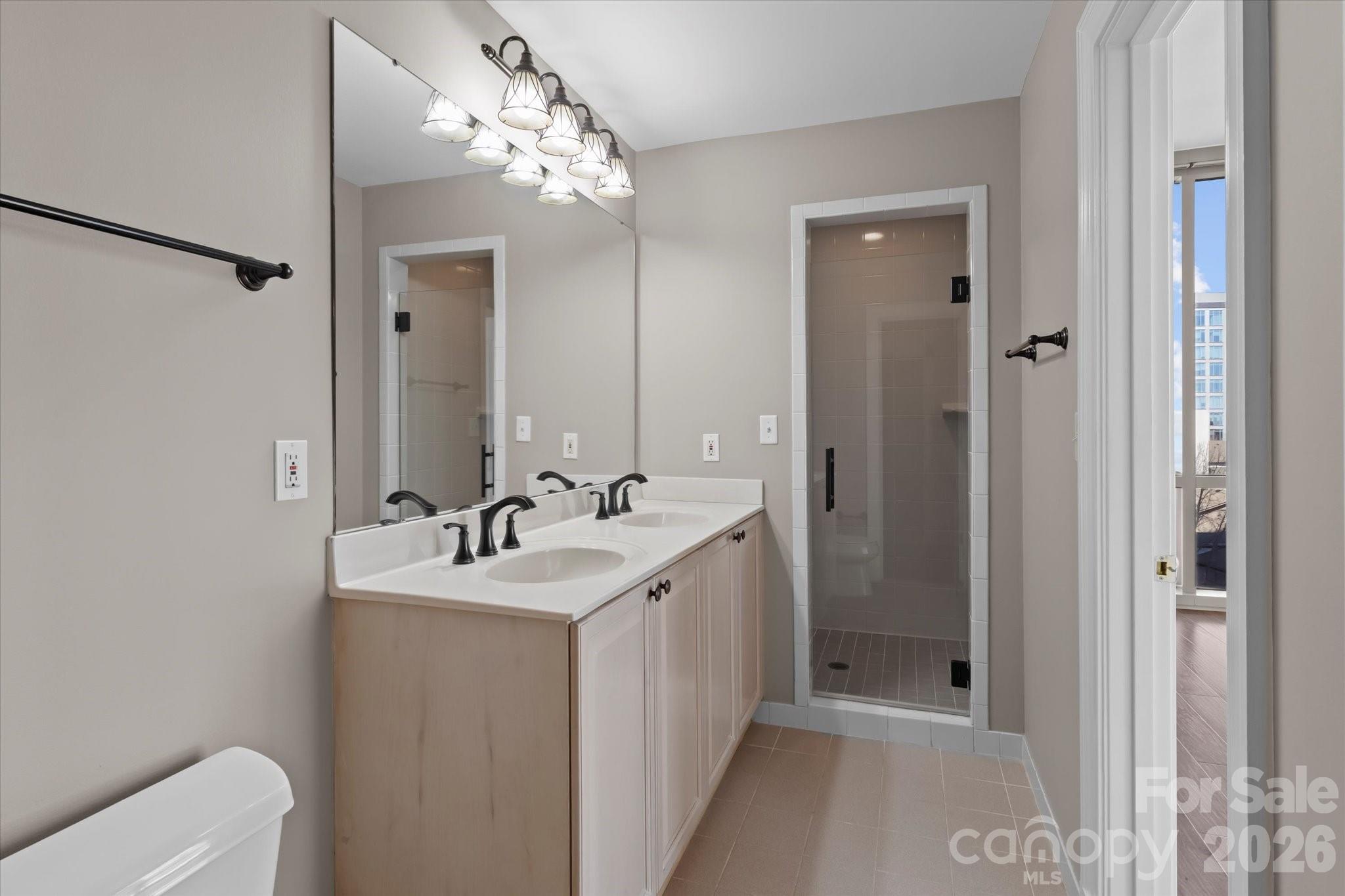 Photo 13 of 315 Arlington Avenue906, Charlotte, NC
