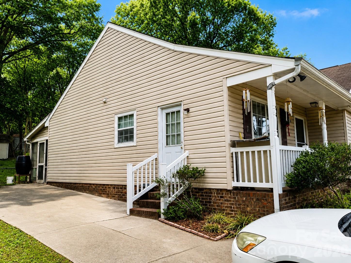 Photo 2 of 10120 Rockwood Road, Charlotte, NC
