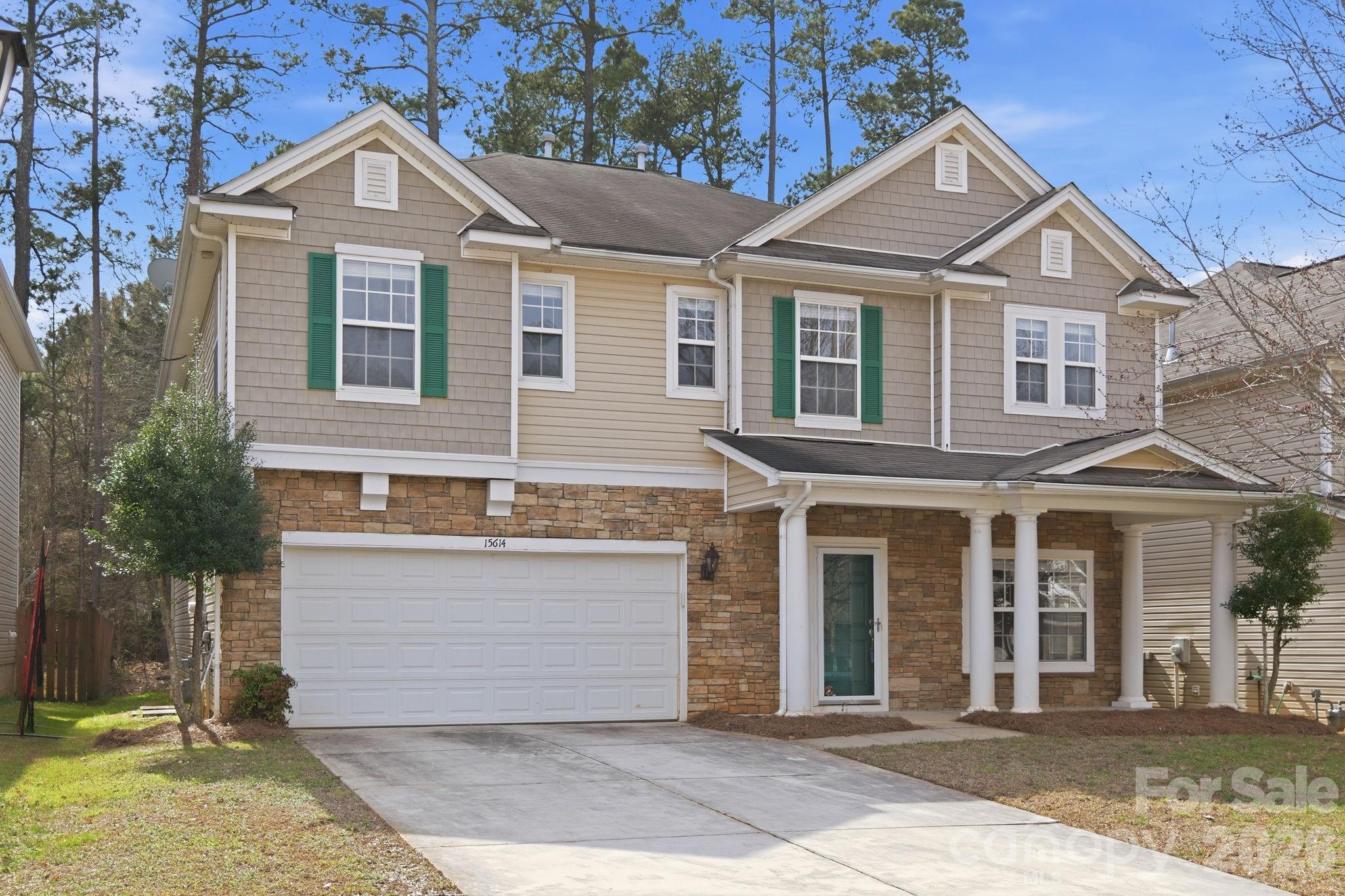 Photo 2 of 15614 Normans Landing Drive, Charlotte, NC