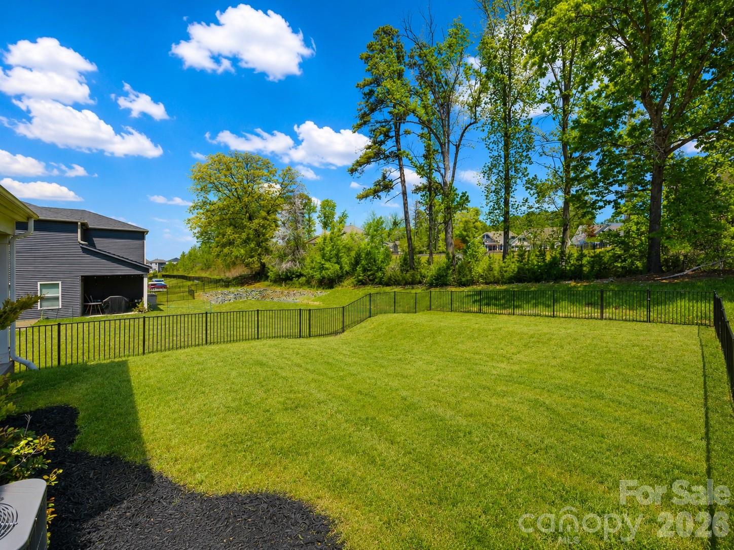 Photo 6 of 4009 Woodland View Drive, Charlotte, NC