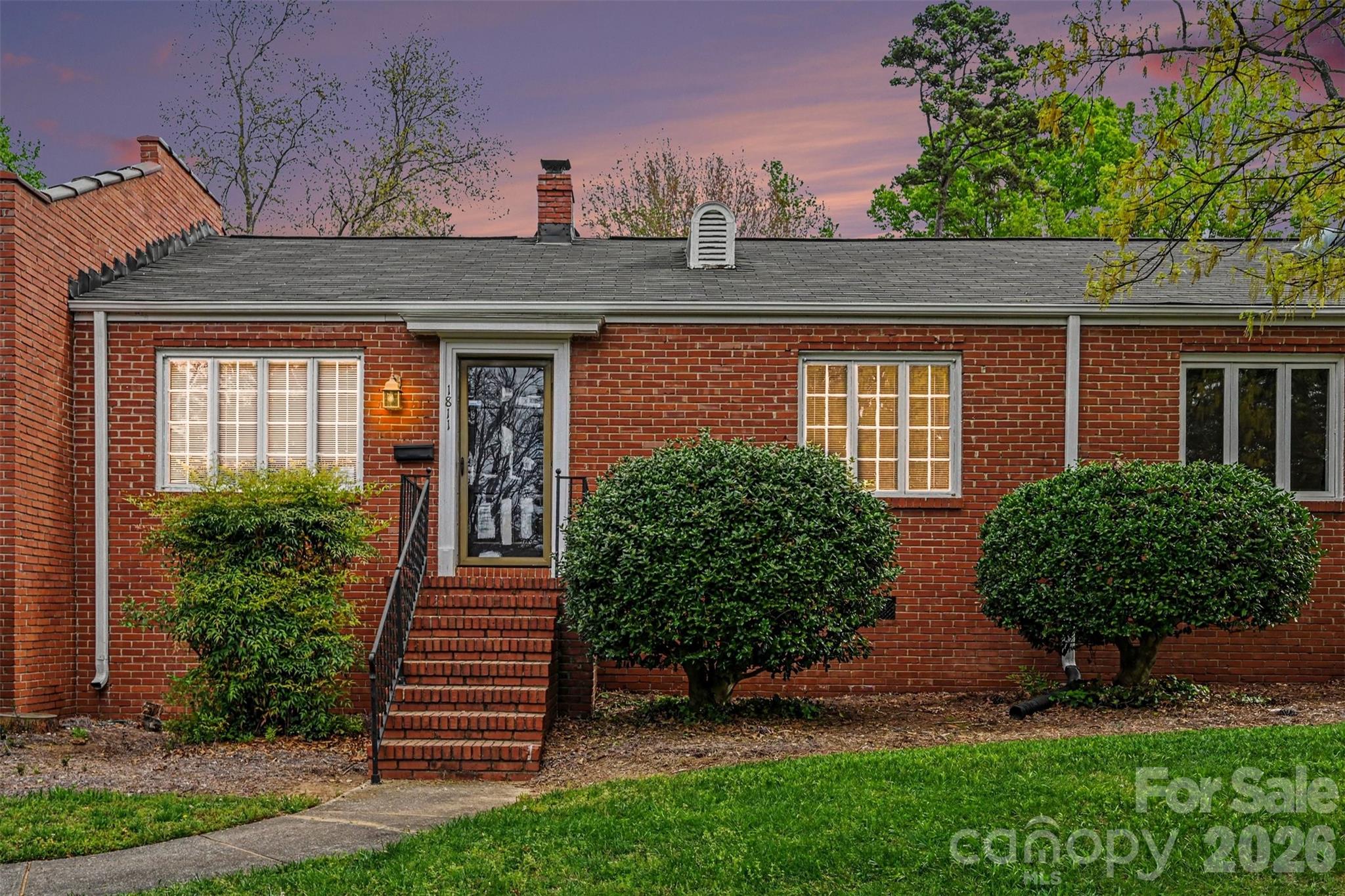 Photo 3 of 1811 Lynnwood Drive, Charlotte, NC