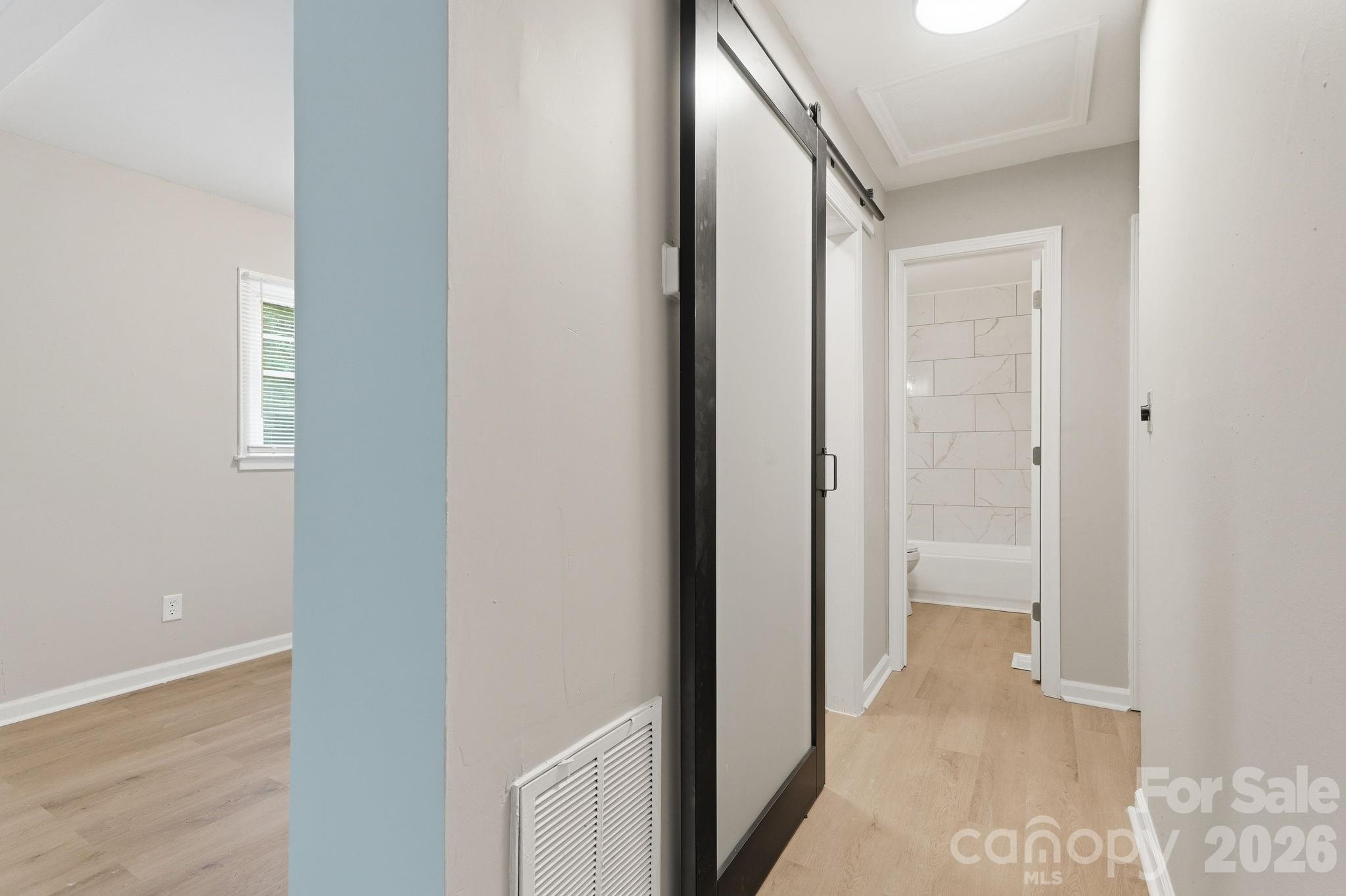 364 Leafmore Drive, Charlotte, NC - photo 10 of 23