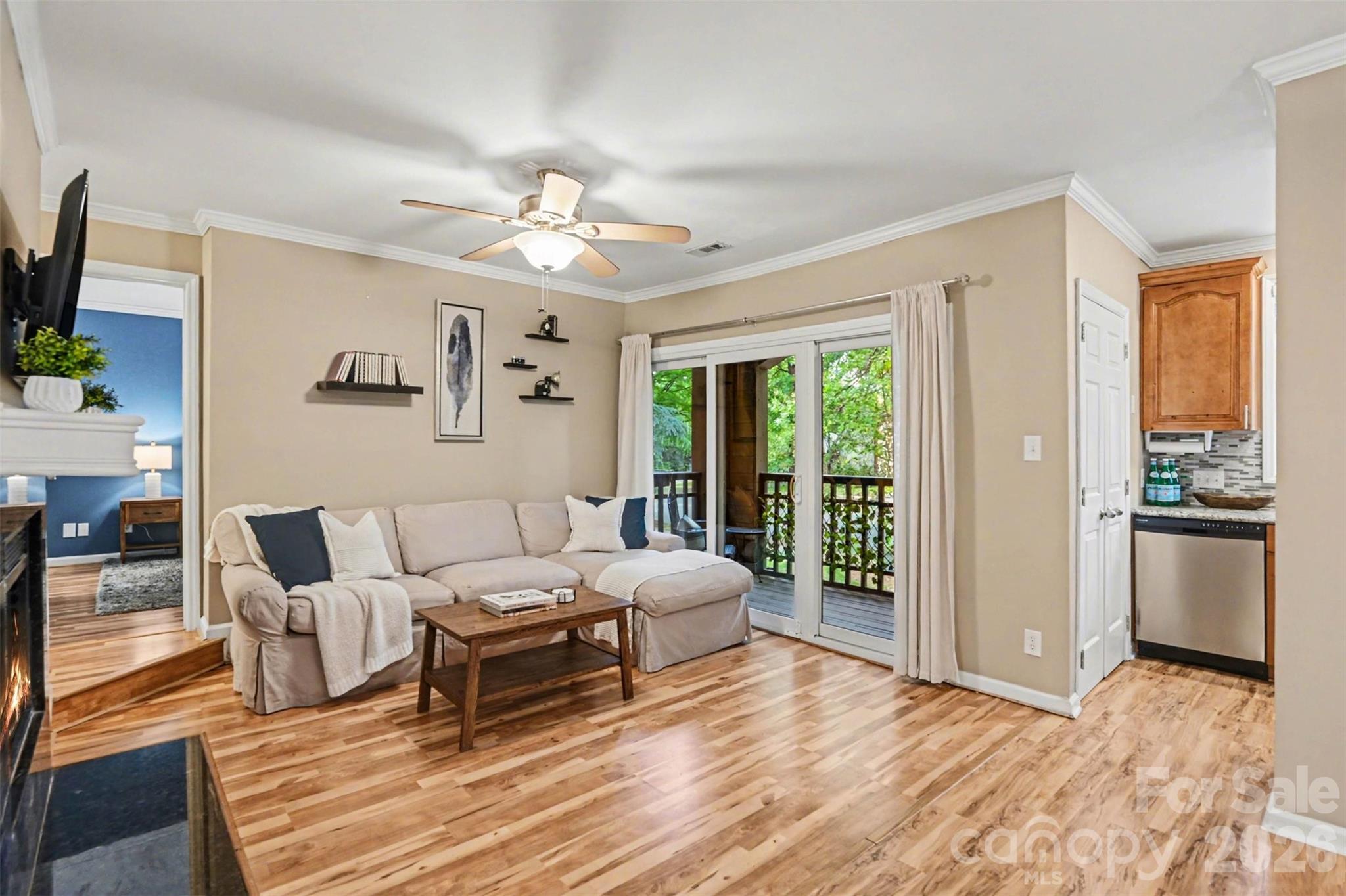 Photo 4 of 1109 E Morehead Street5, Charlotte, NC