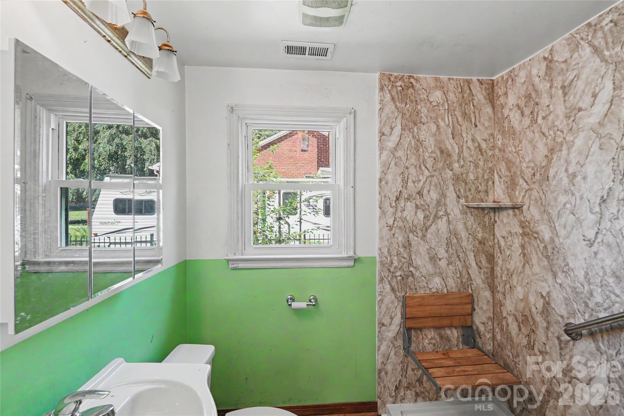 Photo 17 of 1212 Meadow Lane Lane, Charlotte, NC