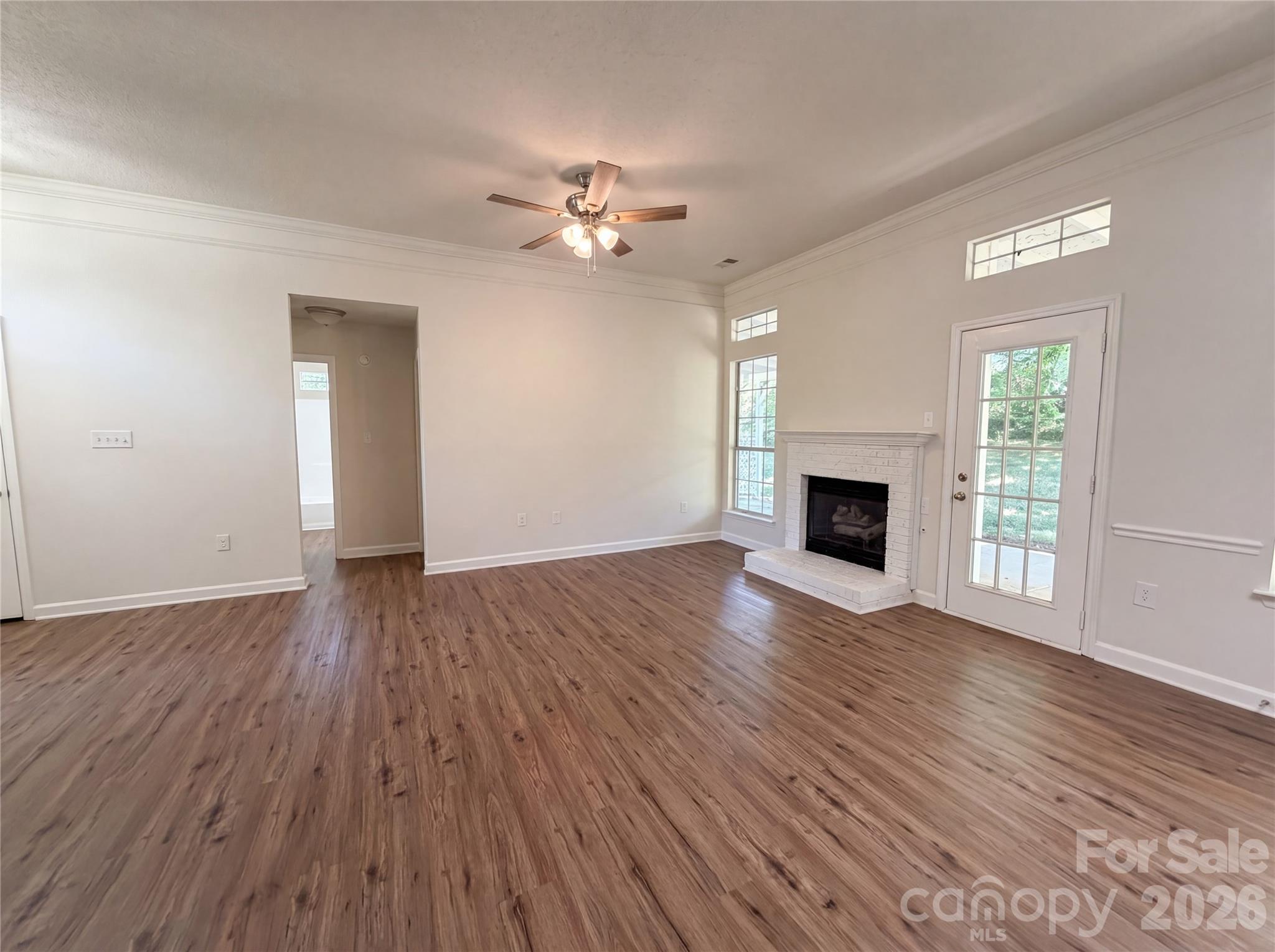 Photo 3 of 10530 Southern Oak Court, Charlotte, NC