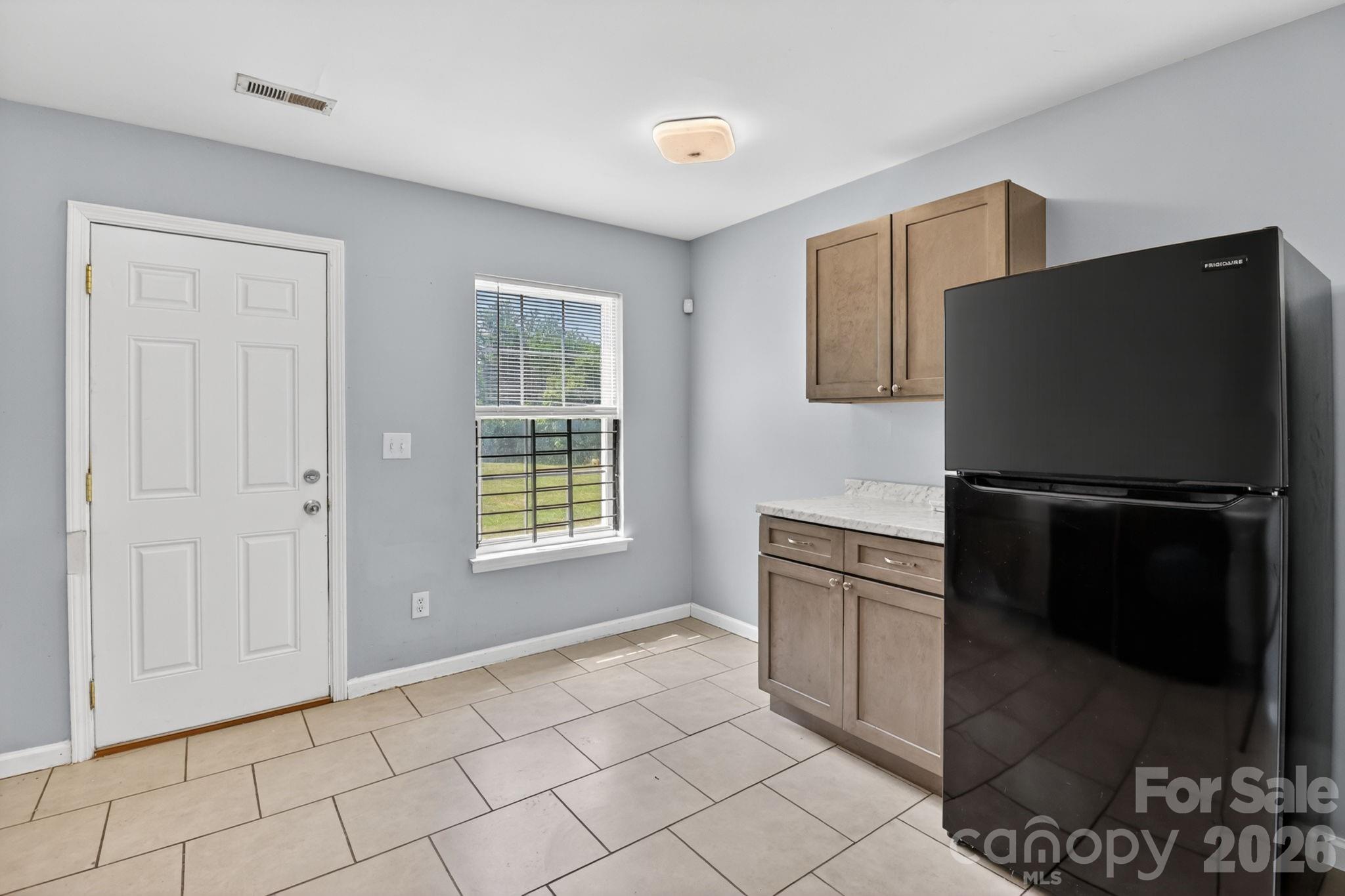 3335 Avalon Avenue, Charlotte, NC - photo 12 of 32